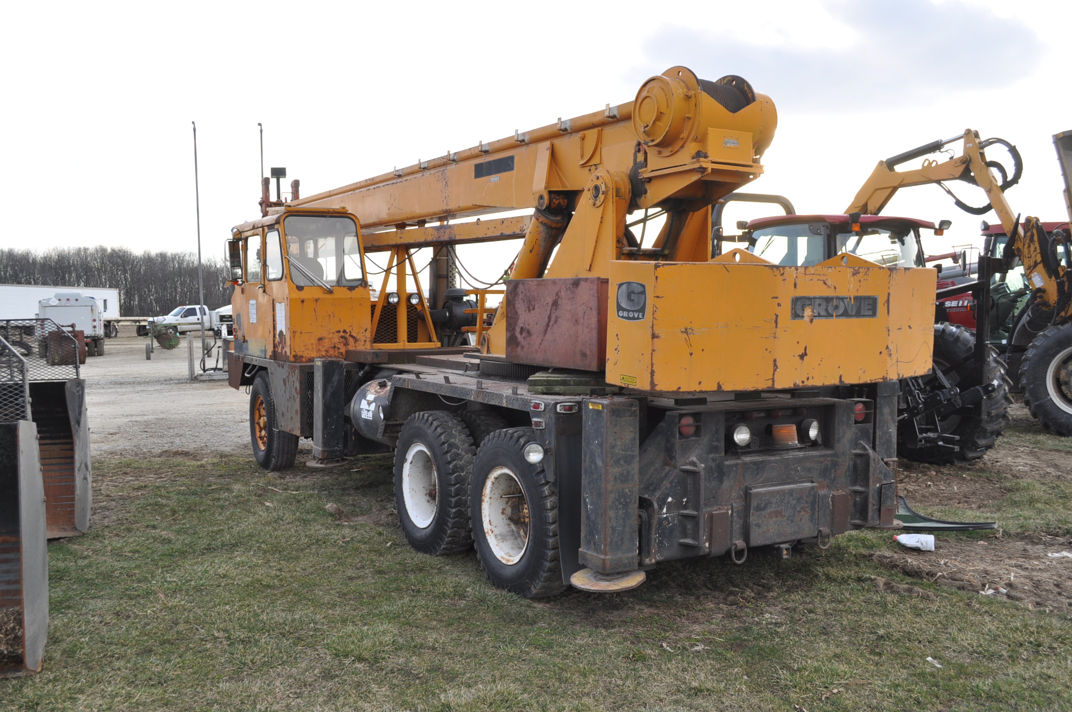 1970 Grove TD180 crane truck, tandem axle, diesel, manual trans, hyd ...