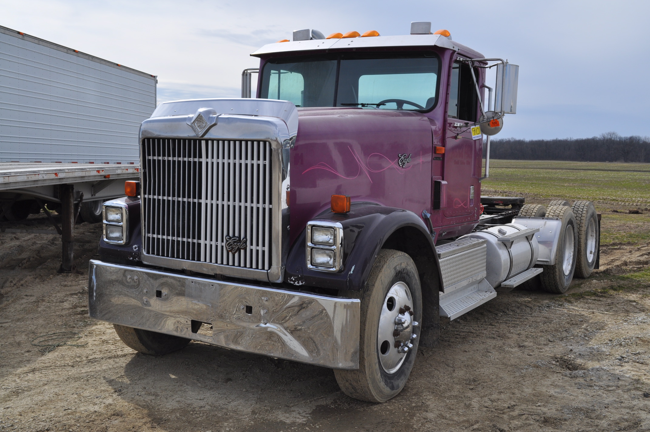 1998 International 9300 Eagle daycab semi, 3406 CAT, 13 speed Eaton ...