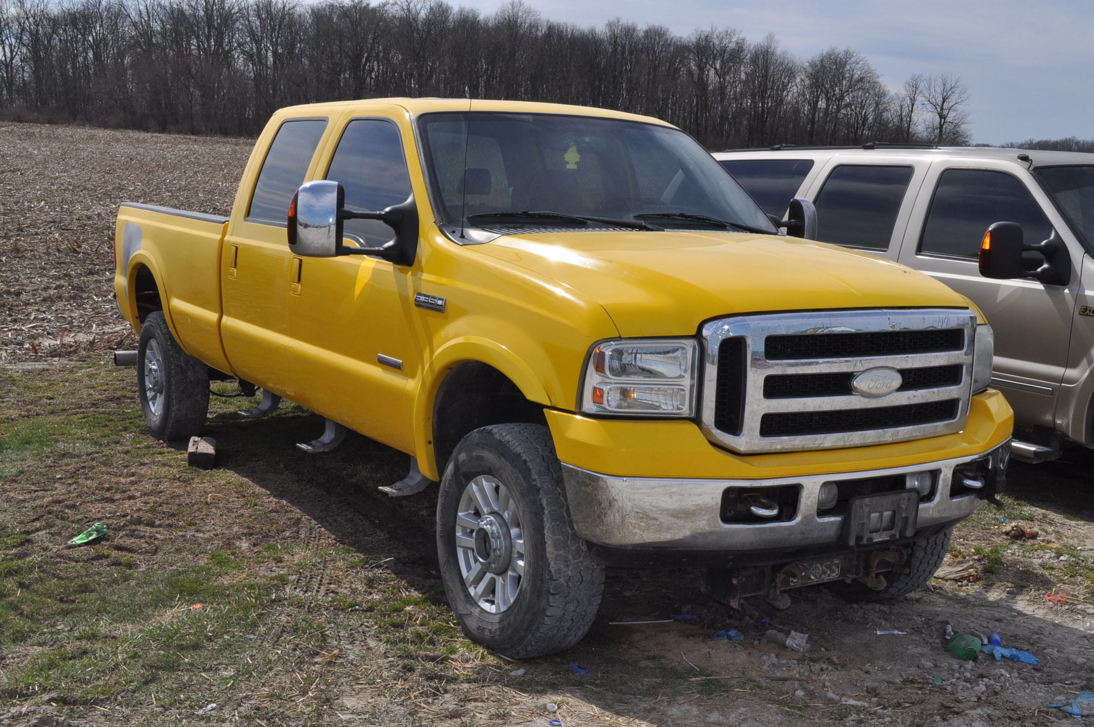 2005 Ford F-350 Lariat pickup truck, Amarillo Edition, Yellow, 4x4 ...
