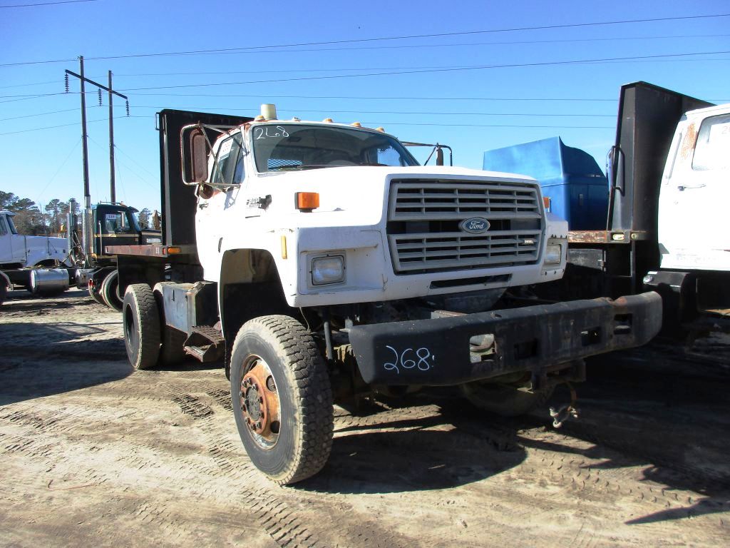 1988 Ford F800 Dump Truck