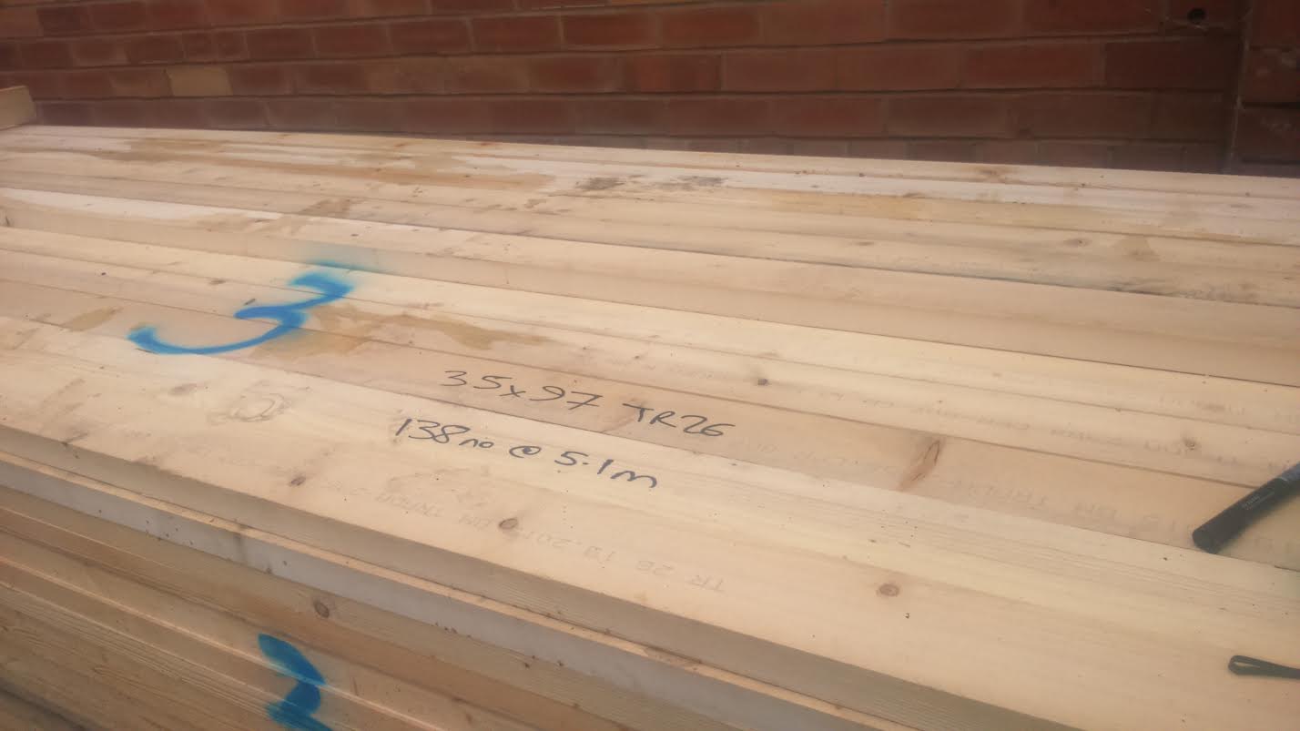 138 x Pieces of Unused TR26 Grade Timber - Size: 35 x 97 x 5.1m - Ref ...