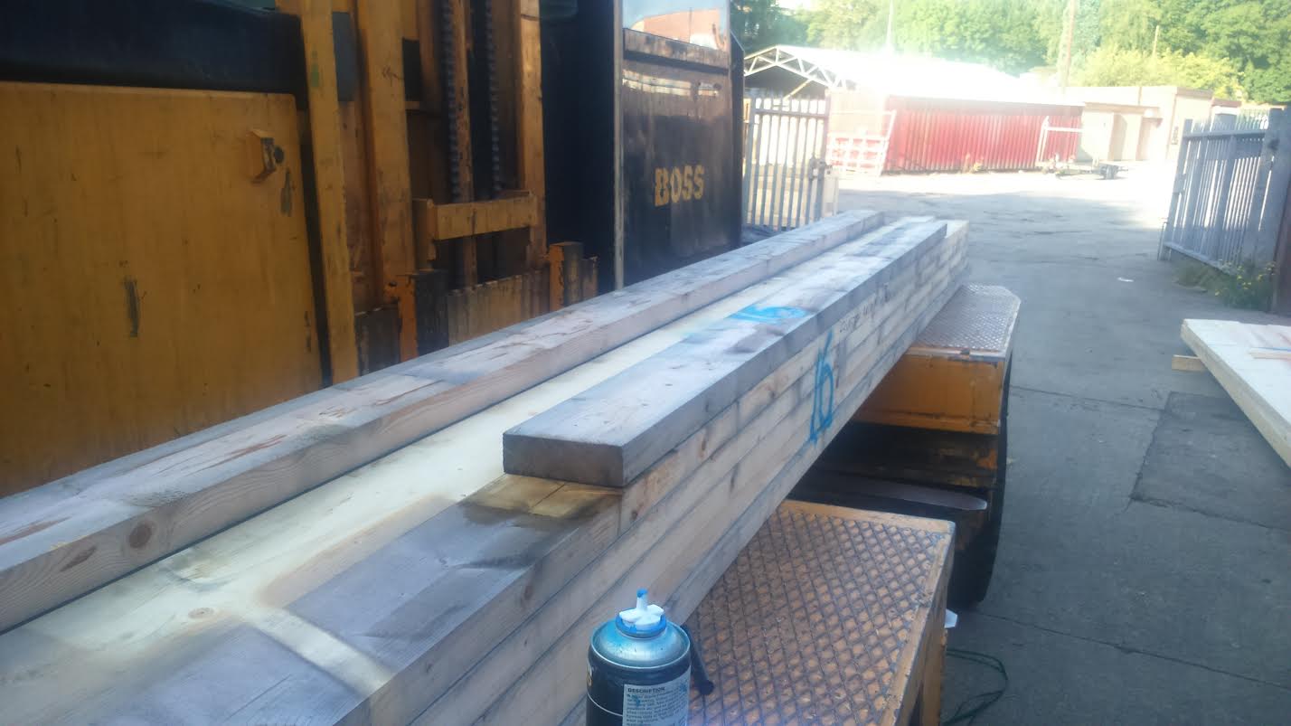 16 x Pieces of Unused TR26 Grade Timber - Size: 47 x 147 x 4.8m/4.2m/2 ...