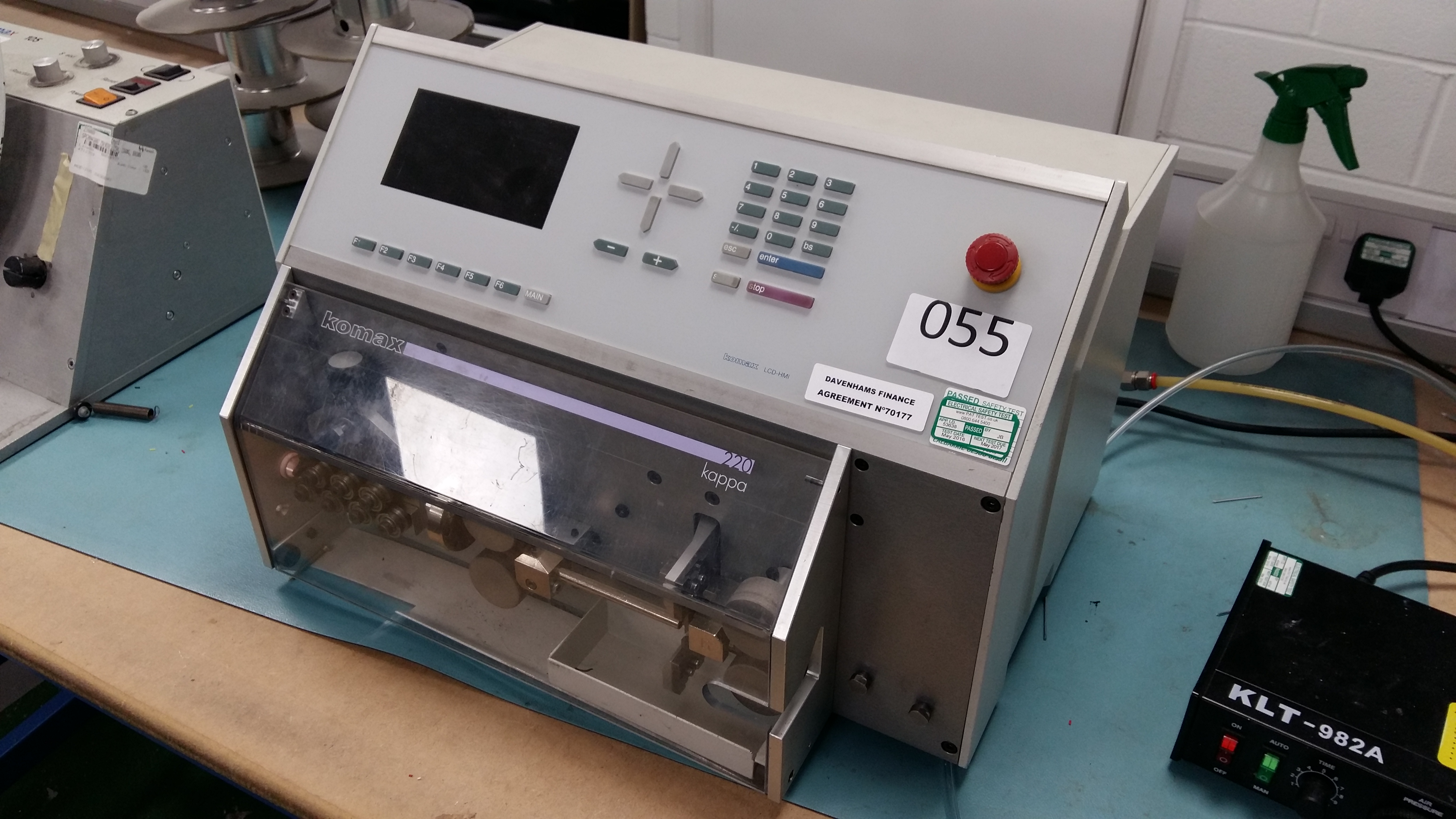 Komax 220 Kappa wire cutting/stripping machineSerial No: 00040Complete ...