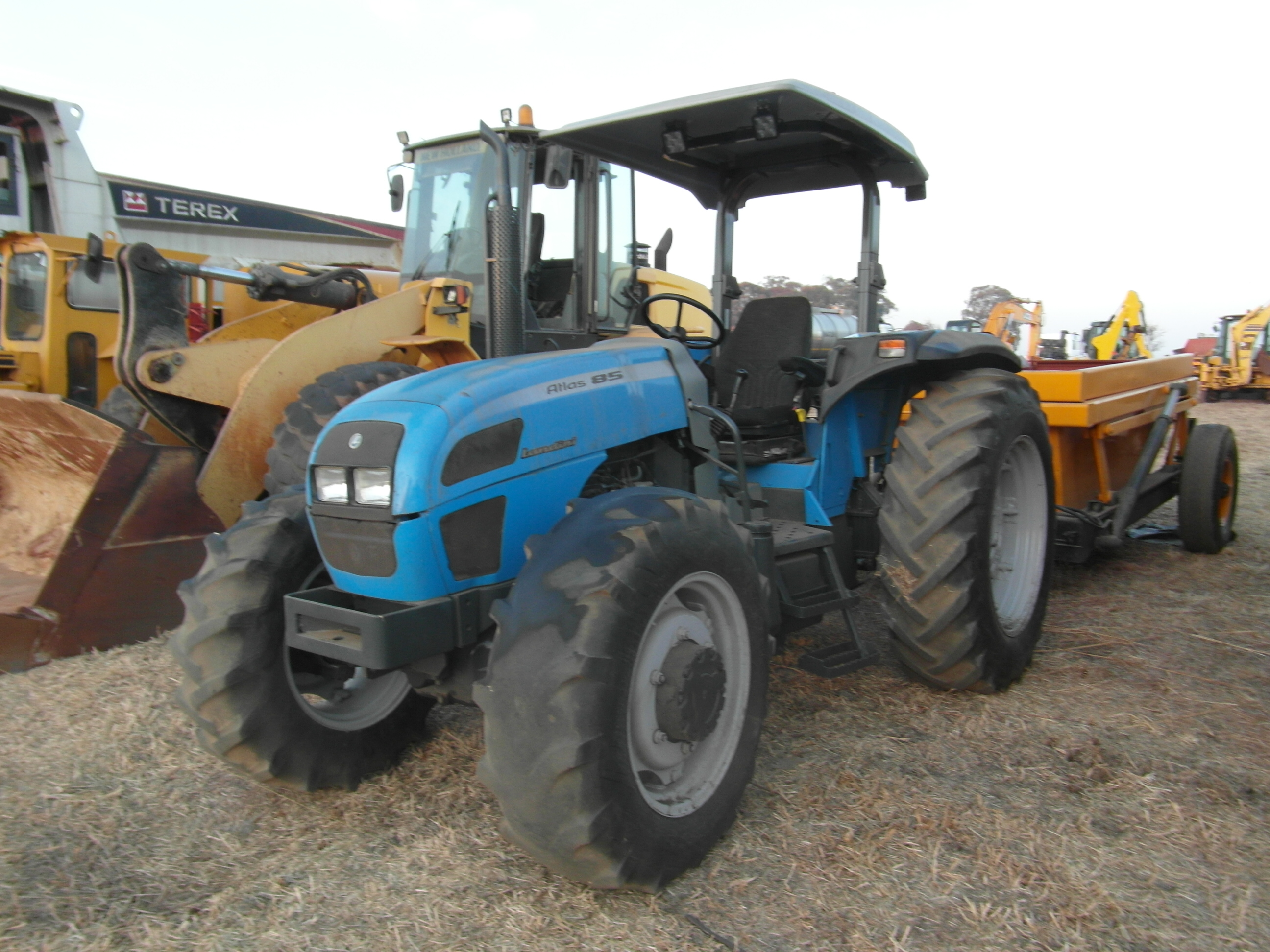 Landini Atlas 85 Tractor & Trailer (S#: LEYLK22255)