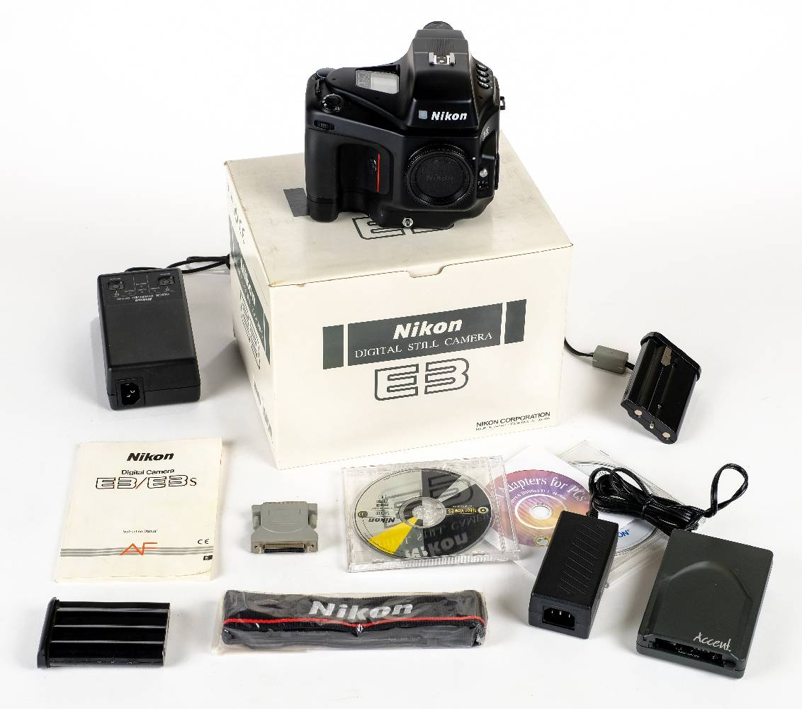 * Nikon E3 early digital DSLR. Rare Nikon E3 early digital DSLR camera ...