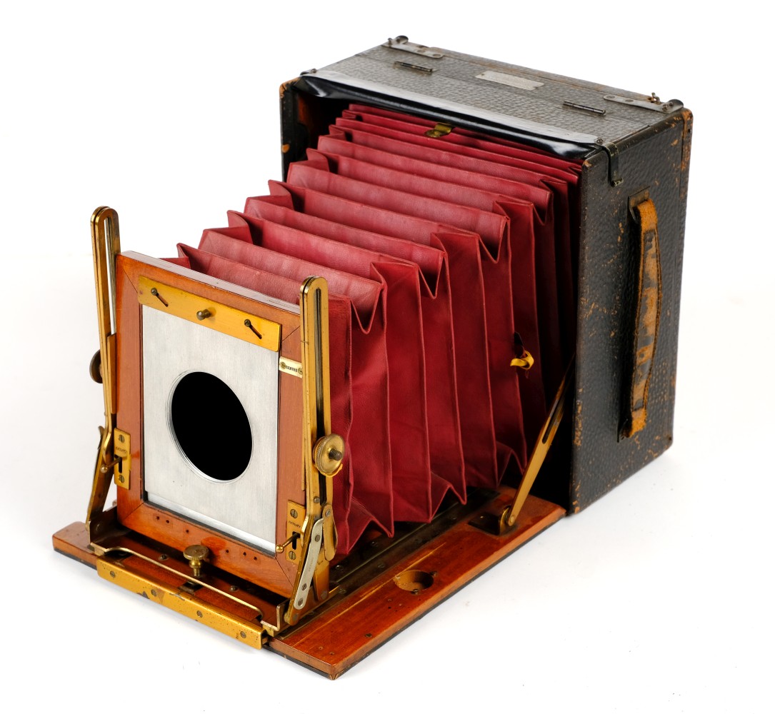 * Sanderson 1/4 plate camera. The Sanderson 1/4 plate field camera ...