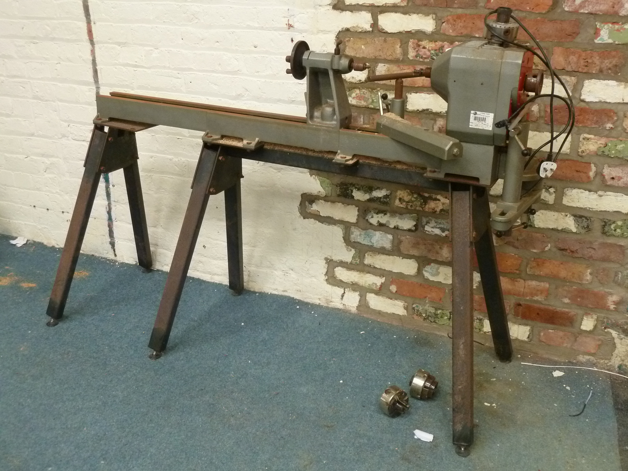 Nova DVR 3000 woodworking lathe with accessories, W180cm