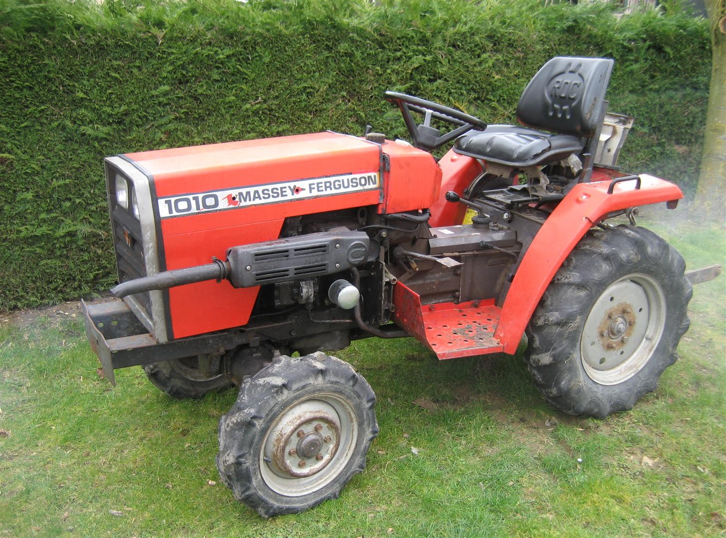 1992 MASSEY FERGUSON 1010 4wd diesel COMPACT TRACTOR Reg No: J382 ODF ...