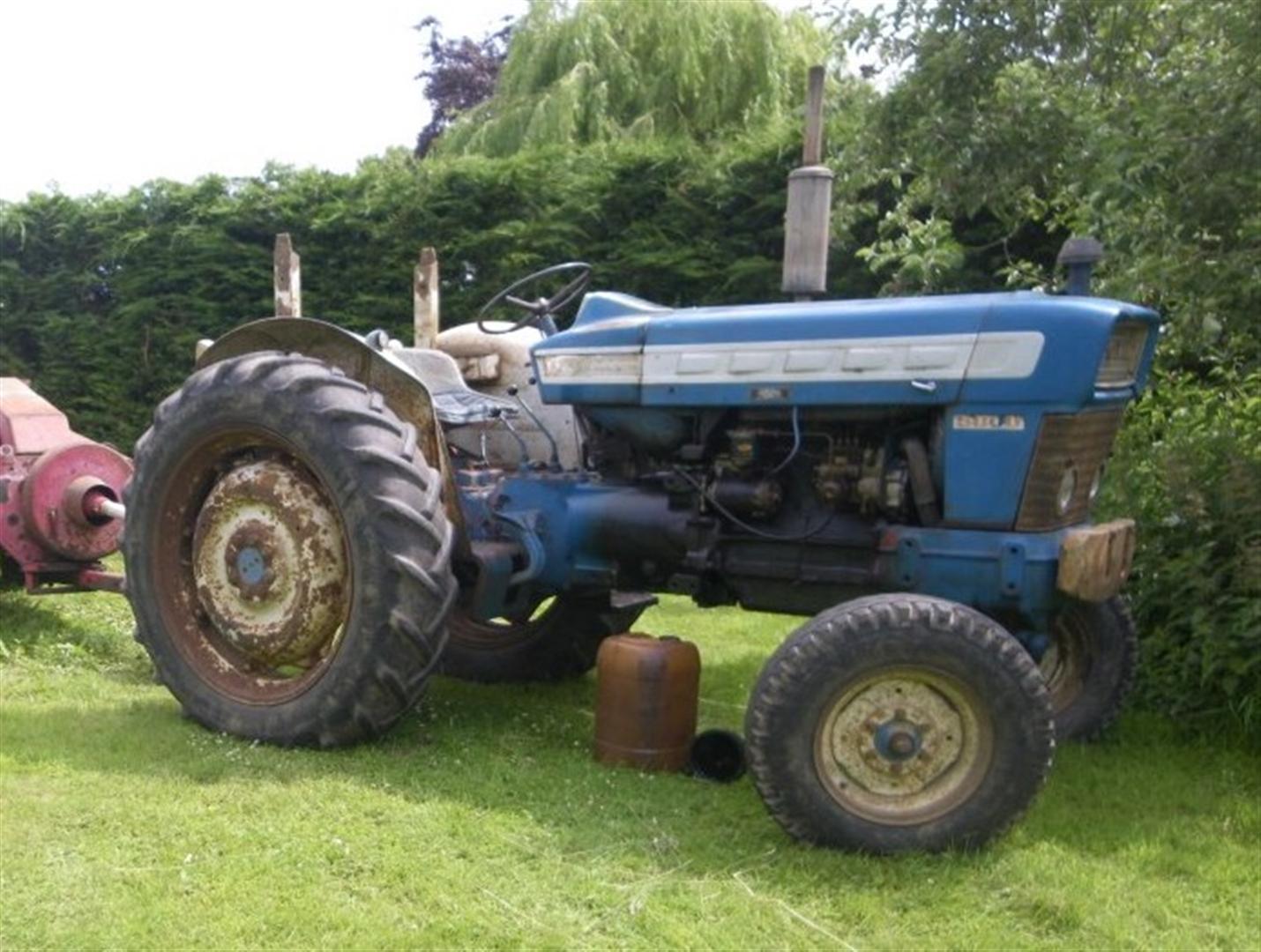 1965 FORD 5000 pre-Force 4cylinder diesel TRACTOR In original off farm ...