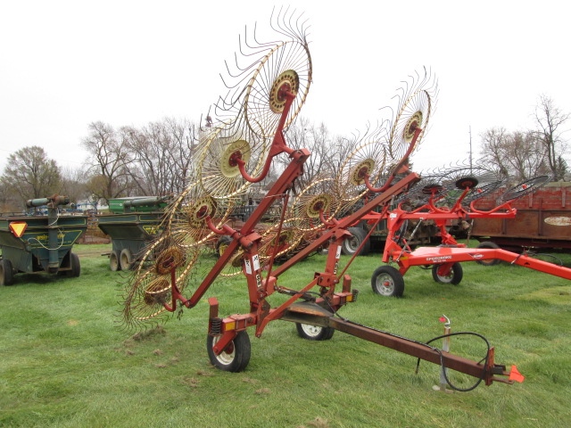 H&S 10 WHEEL HAY RAKE