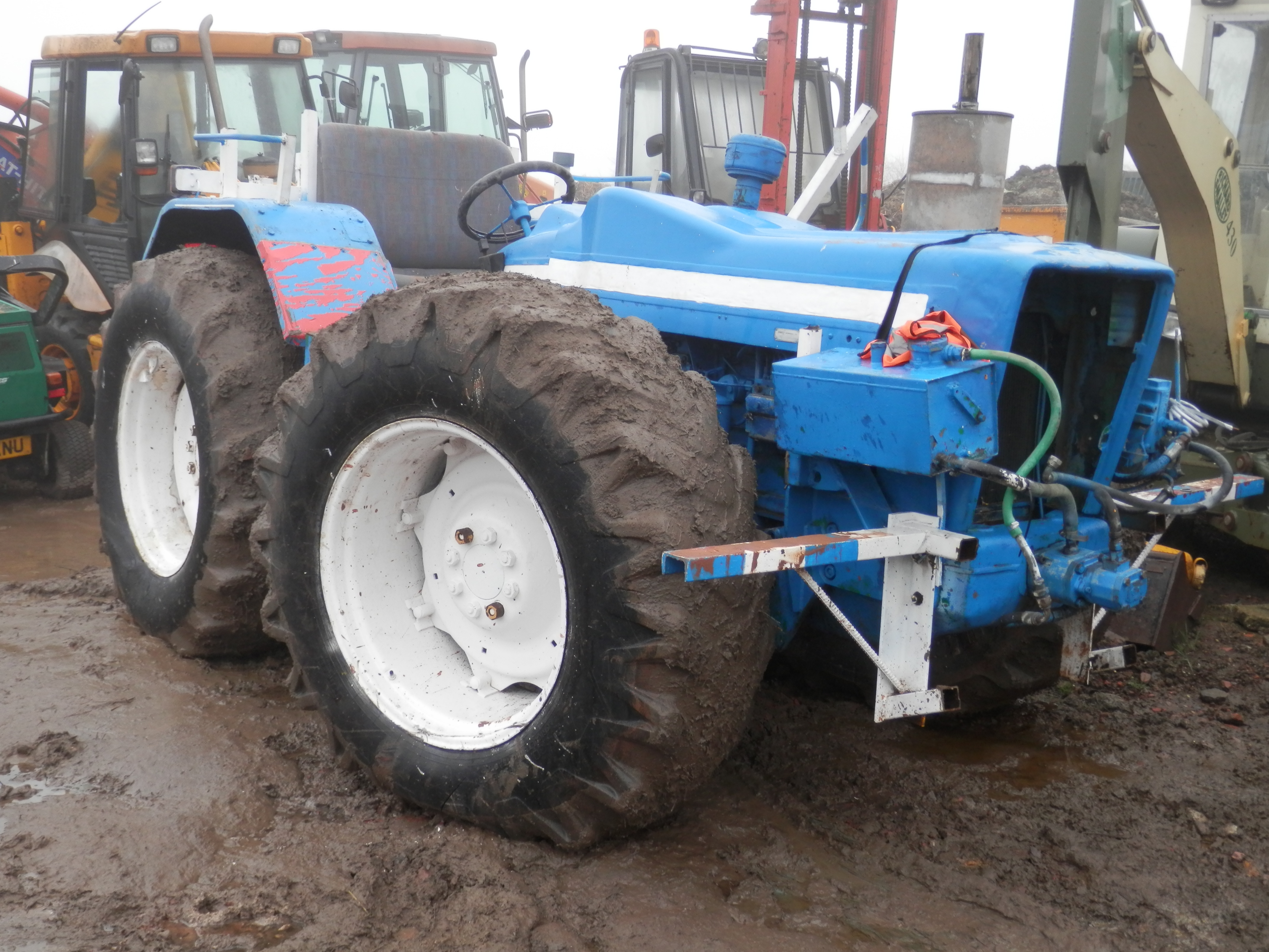 DS - 1960S FORD COUNTY 1004 4 WHEEL DRIVE TRACTOR, RUNS & DRIVES ...
