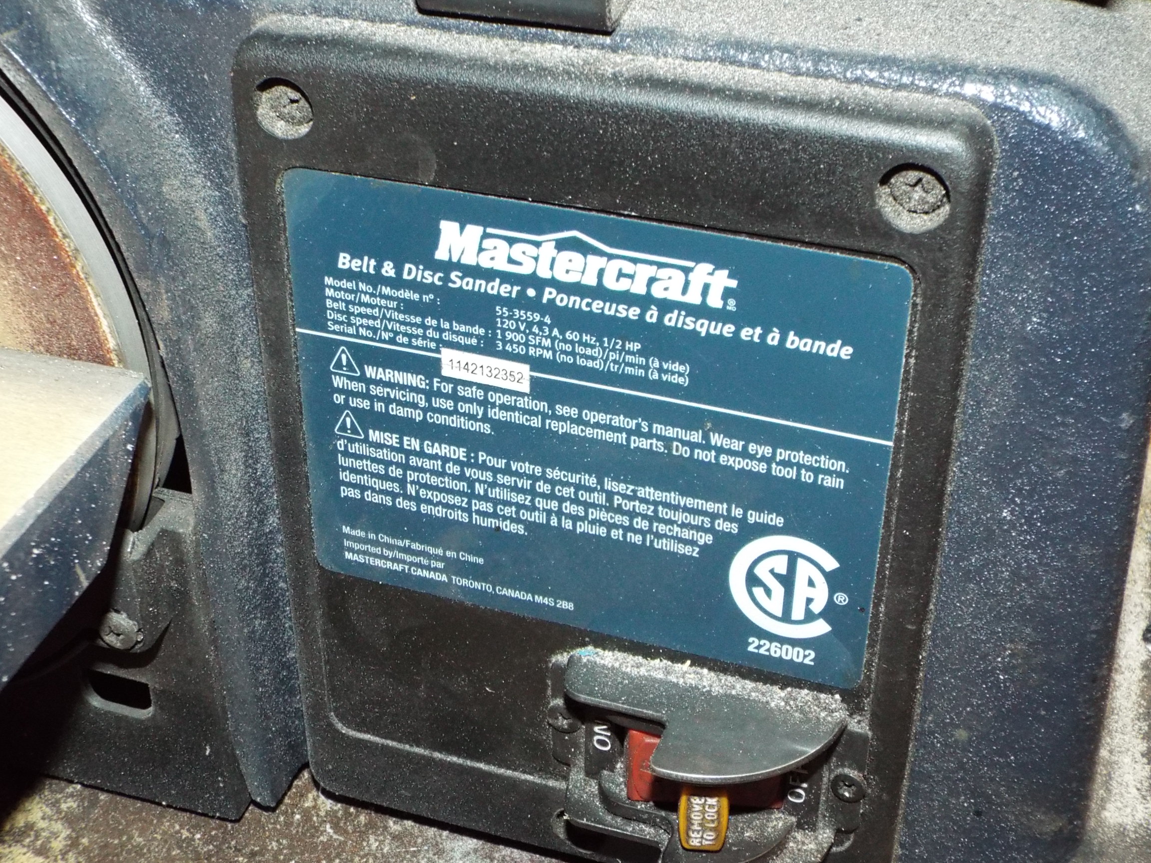 MASTERCRAFT BENCH TYPE COMBINATION BELT AND DISC SANDER