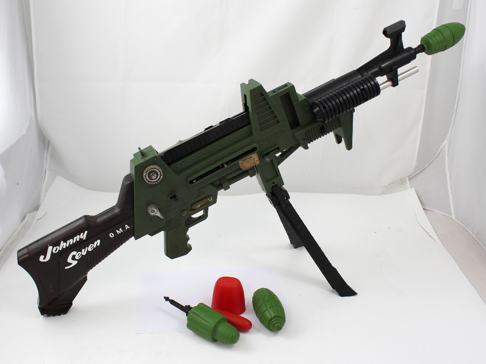 A 'Johnny Seven, One Man Army' combination tommy gun, bold action rifle ...
