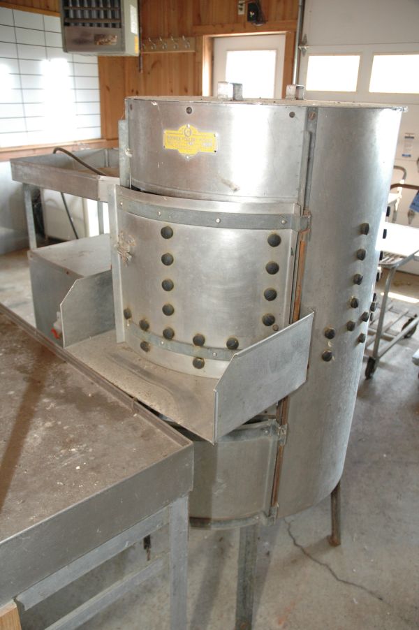 (LOT) CHICKEN PROCESSING EQUIPMENT INCLUDING; PICKWICK MODEL JS1 ...