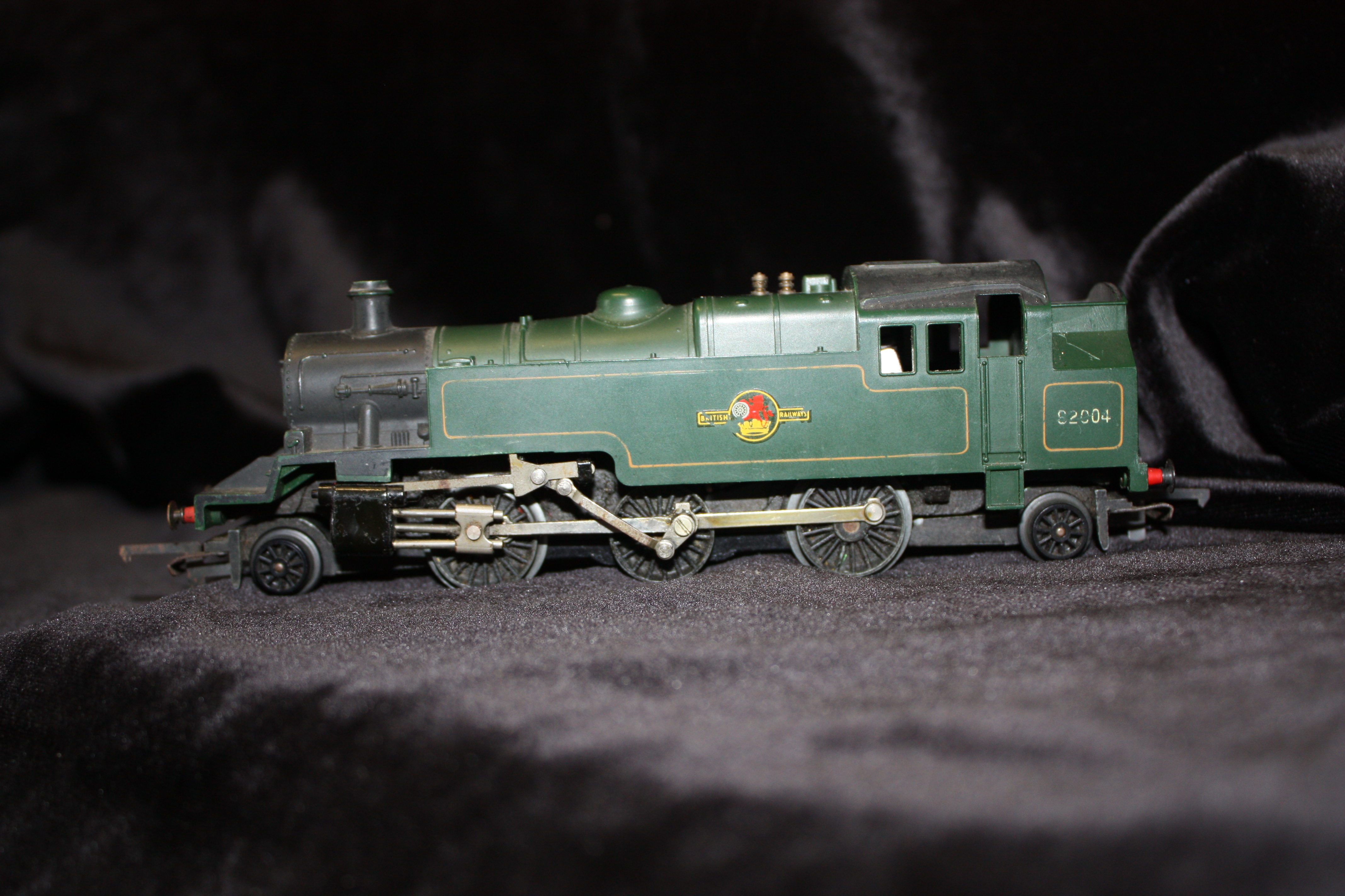 Triang R.59 2-6-2 Class 3mt Std Tank No.82004 British Railways Green ...