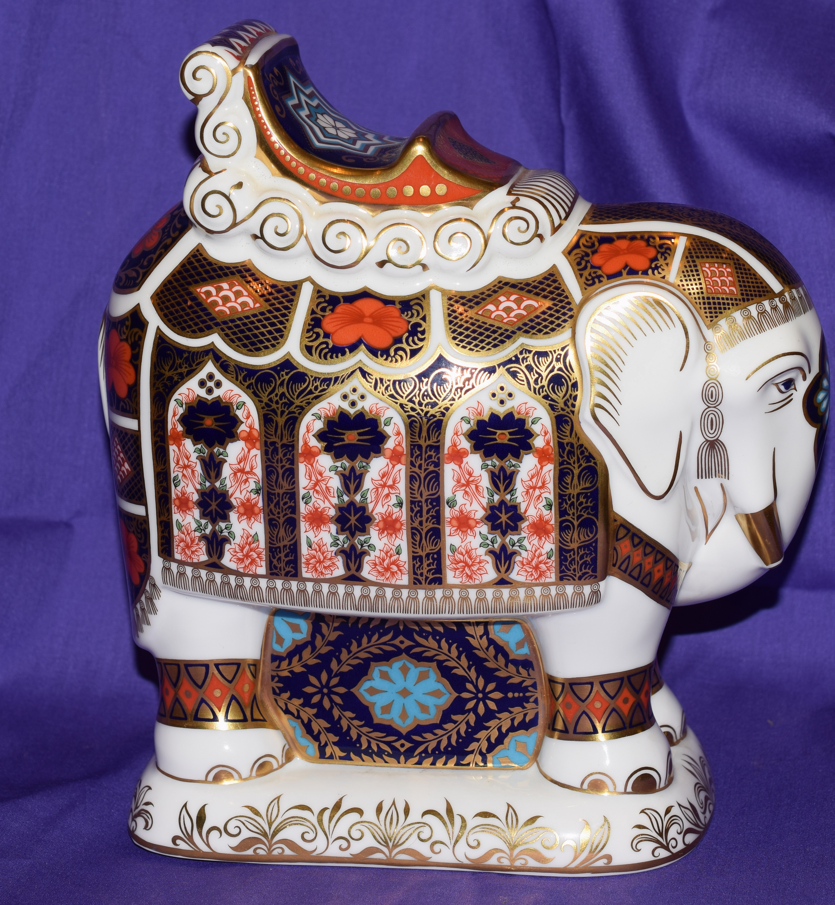 Beautiful Royal Crown Derby Elephant In Imari Patter. Stands 8 1/2 ...