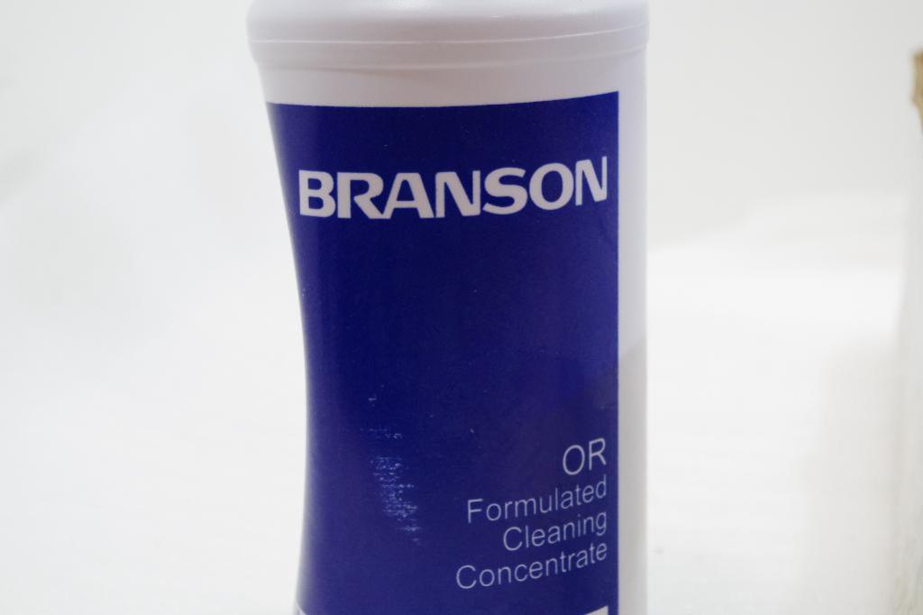 (12) 1 qt. NEW BRANSON Formulated Cleaning Concentrate Bottles