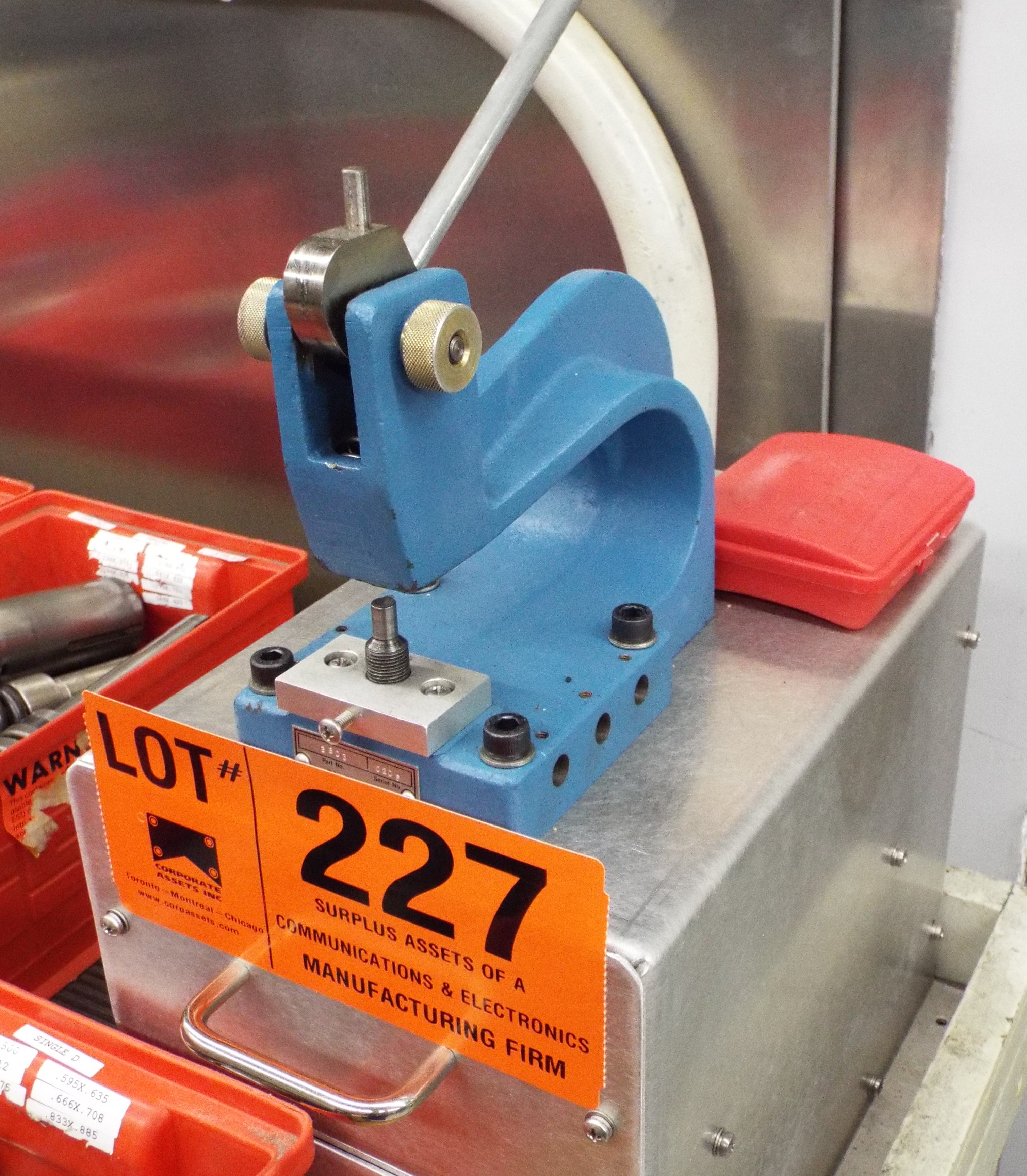 ELECTRICAL CONNECTOR PRESS