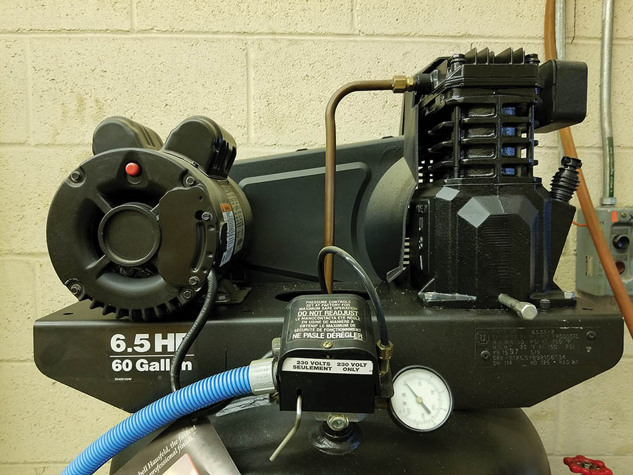 CAMPBELL HAUSFELD CLASSIC CAST IRON VERTICAL AIR COMPRESSOR, 6.5 HP, 60 ...