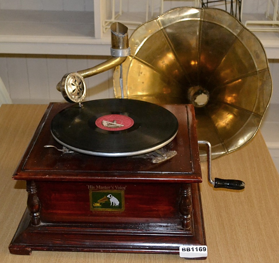 1 x 'His Masters Voice' Branded Gramophone - Dimensions: 37 x 37 x ...