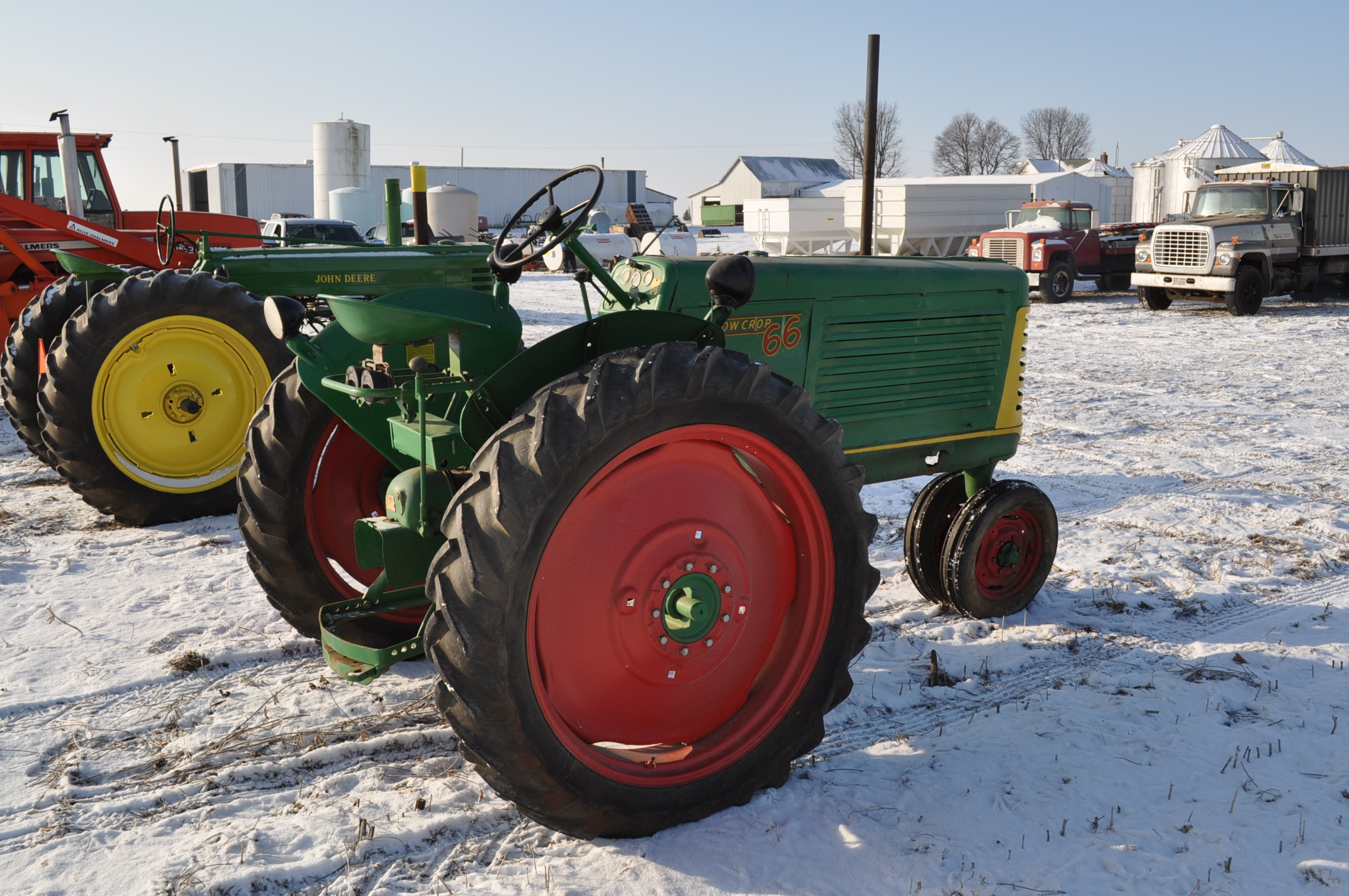 1950 Oliver 66 Row Crop tractor, narrow front, 11.2-38 tires, 540 PTO ...