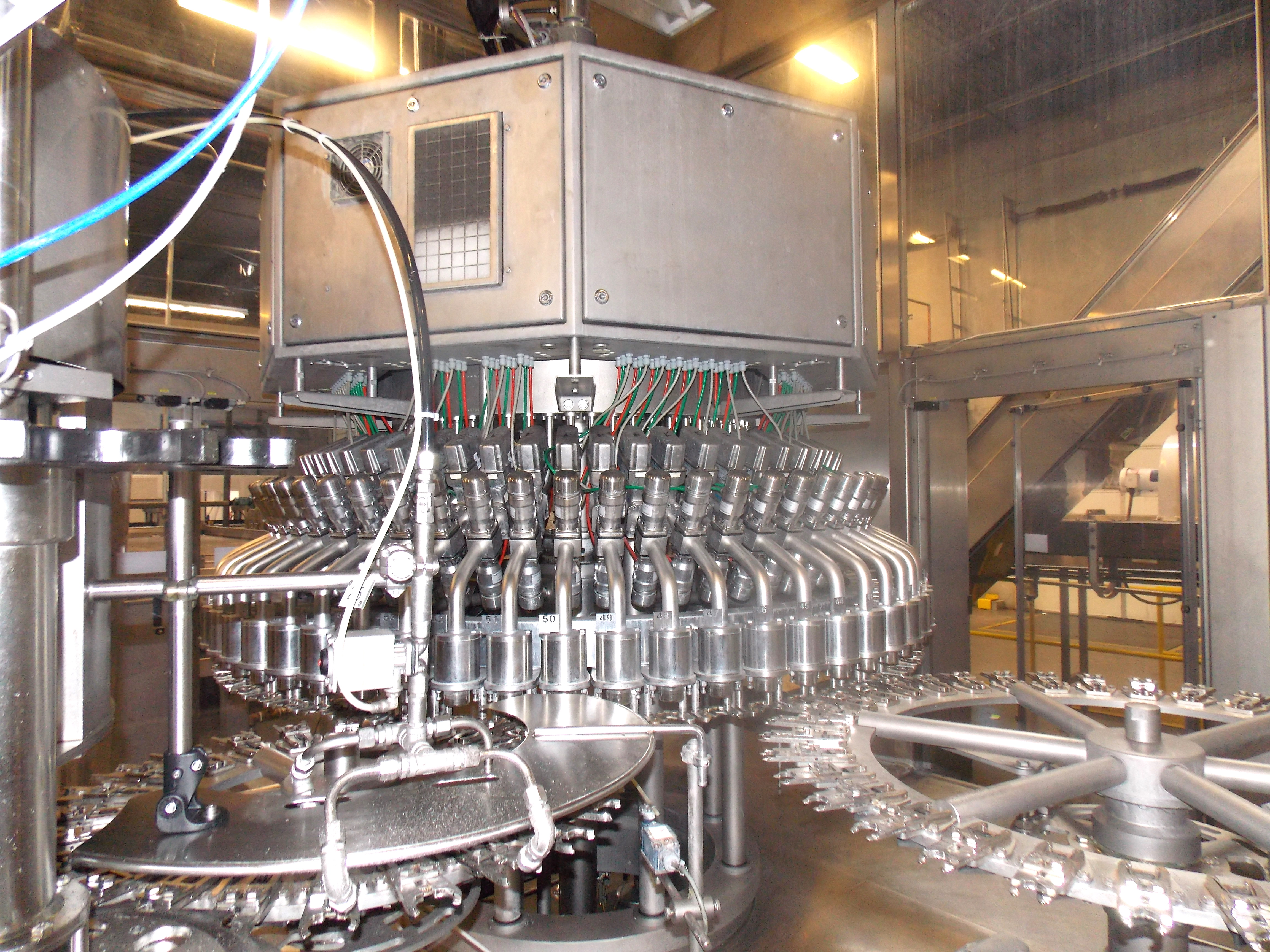 Krones Volumetic S-60 Valve Filler for PET Bottles Year: 2005 Model: S ...