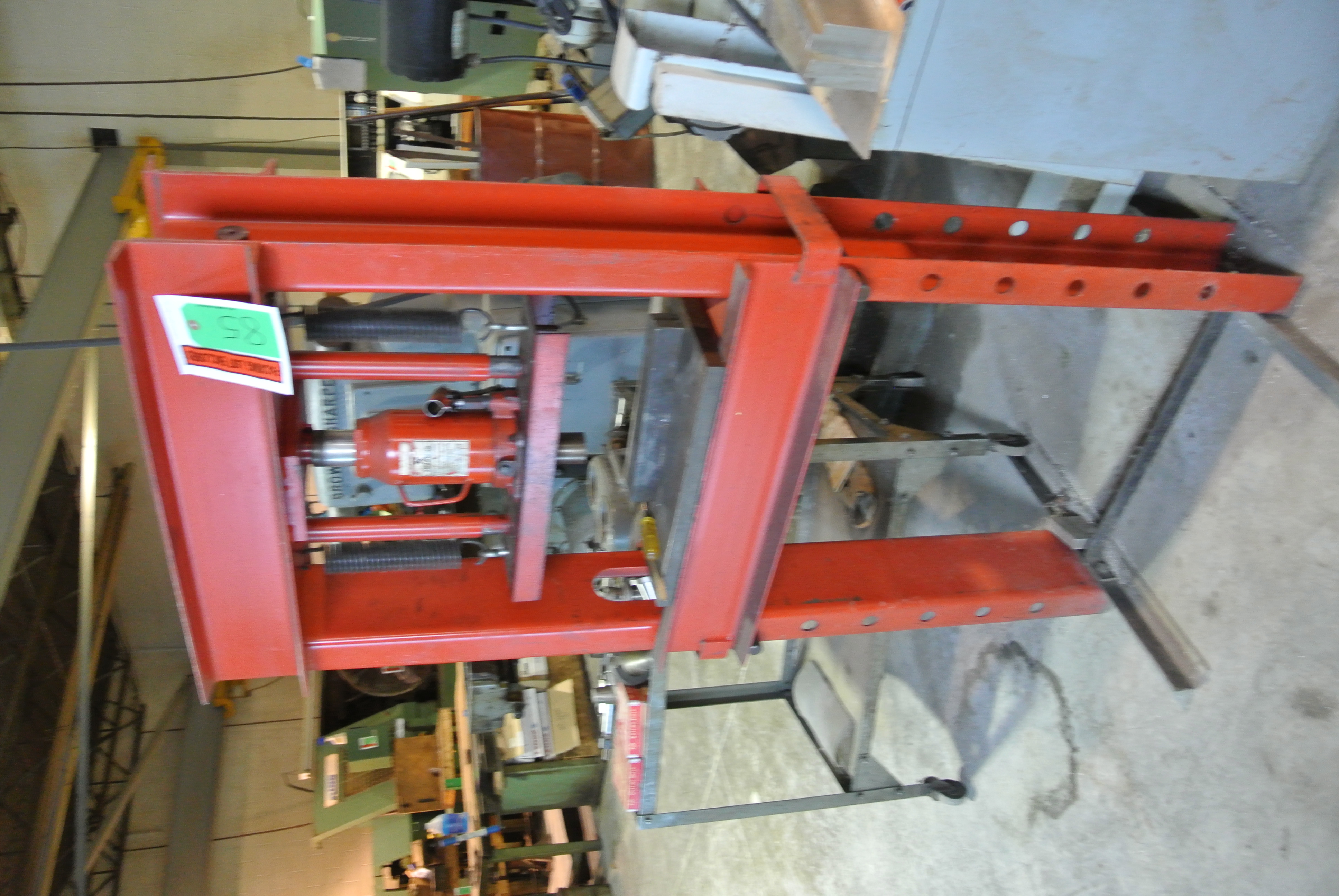 20 ton Amrox Press: Hydraulic press, 20 ton Amrox brand.