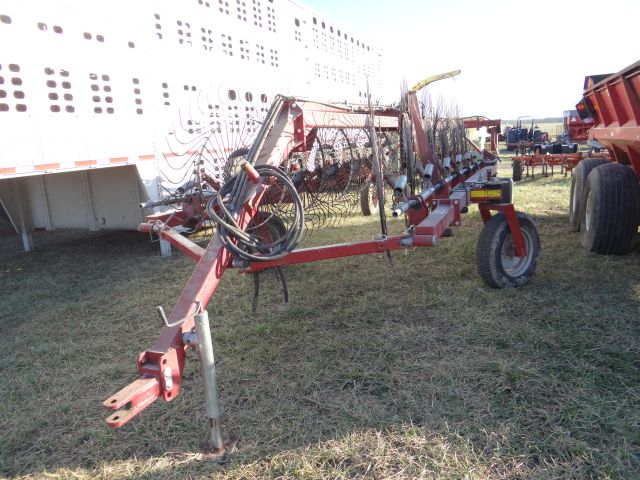 Case IH WRX301 Rake 12 Wheel, High Capacity, Hyd Fold