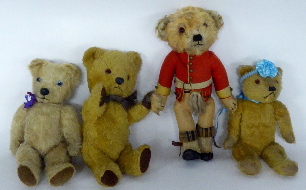 A CIRCA 1950'S/60'S MERRYTHOUGHT TEDDY BEAR cream felt and pale golden ...