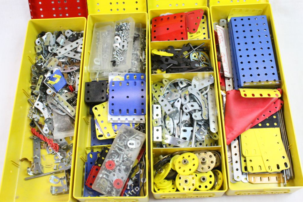 Boxed Meccano Combat Multikit and Boxed Meccano Army Military Kit (both ...