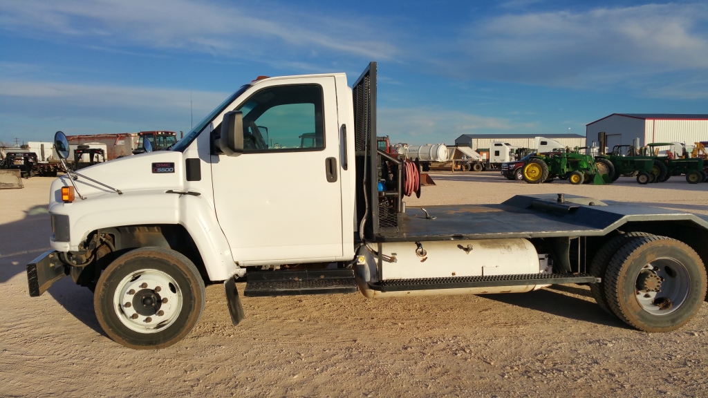 2006 C5500 GMC TRUCK FLATBED WITH 5TH WHEEL AND GOOSENECK RECEIVER RUNS ...