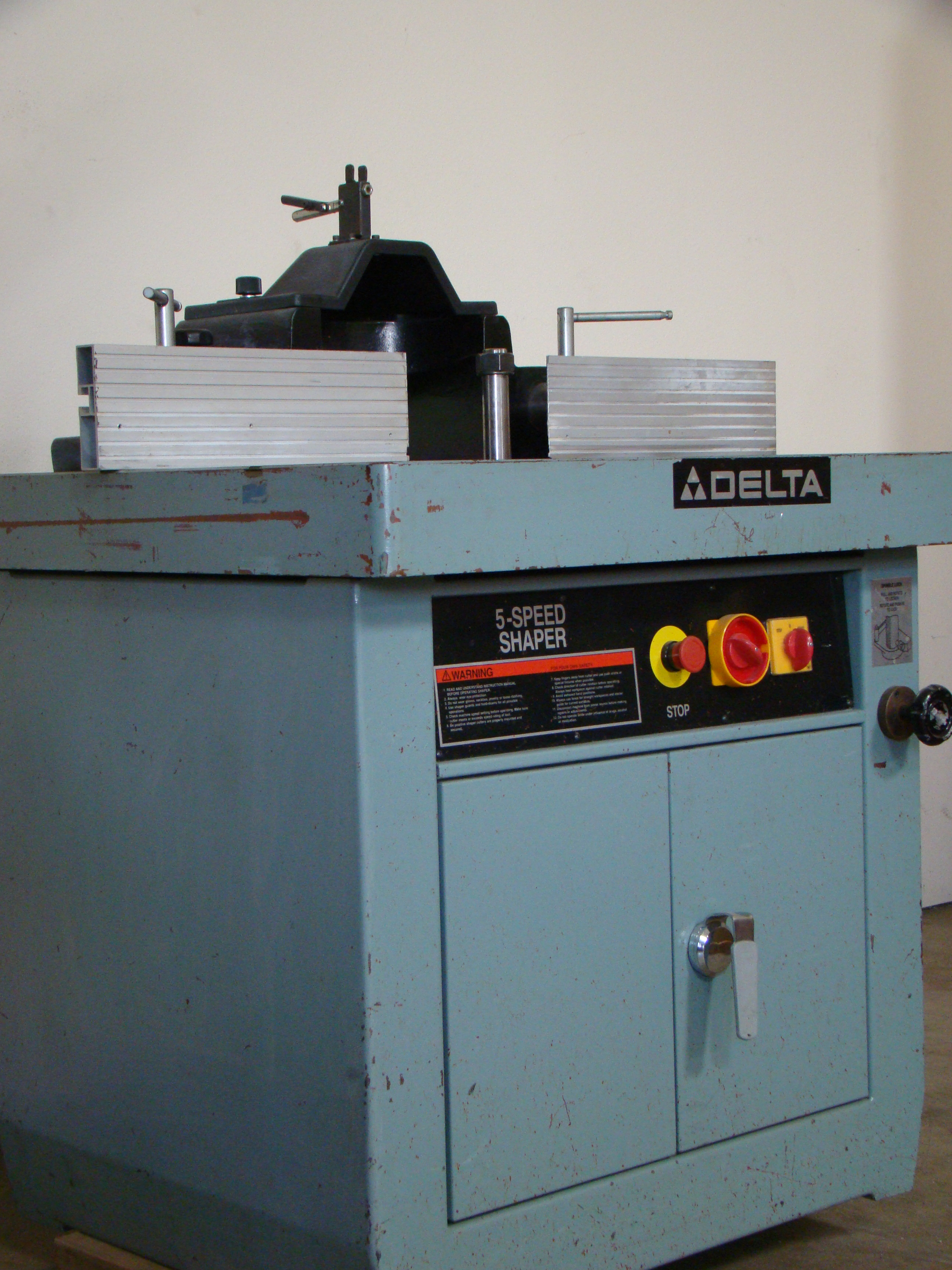 Delta Wood Shaper 43-791 5 speed 1-1/4" Spindle 7.5 HP 200-220/440 Volt 3PH