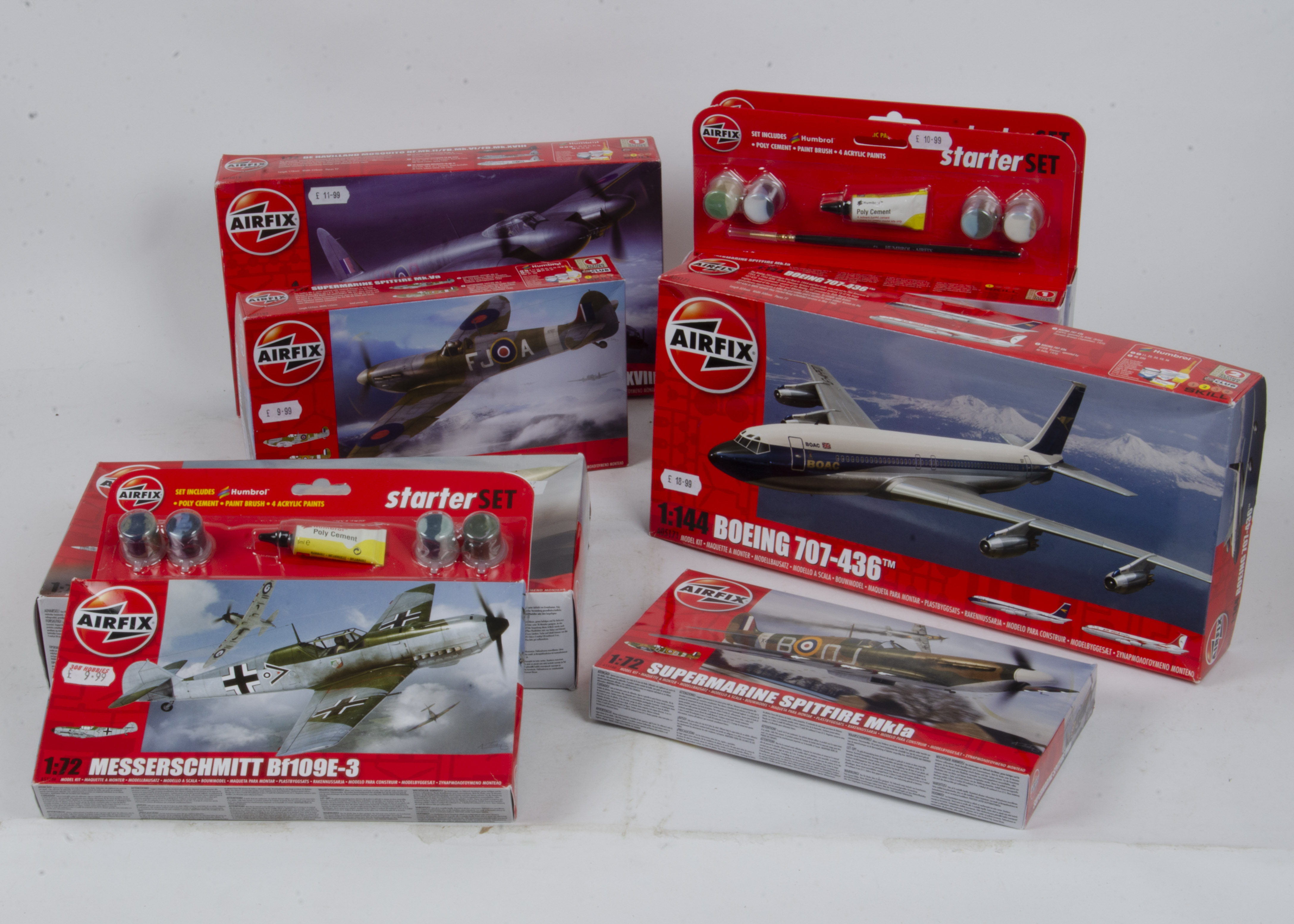 Modern Revell Military Aircraft Kits, a group of 1:72 scale models ...