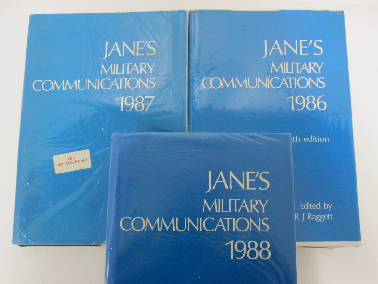 A set of x7 'Jane's Military Communications' military books They are ...