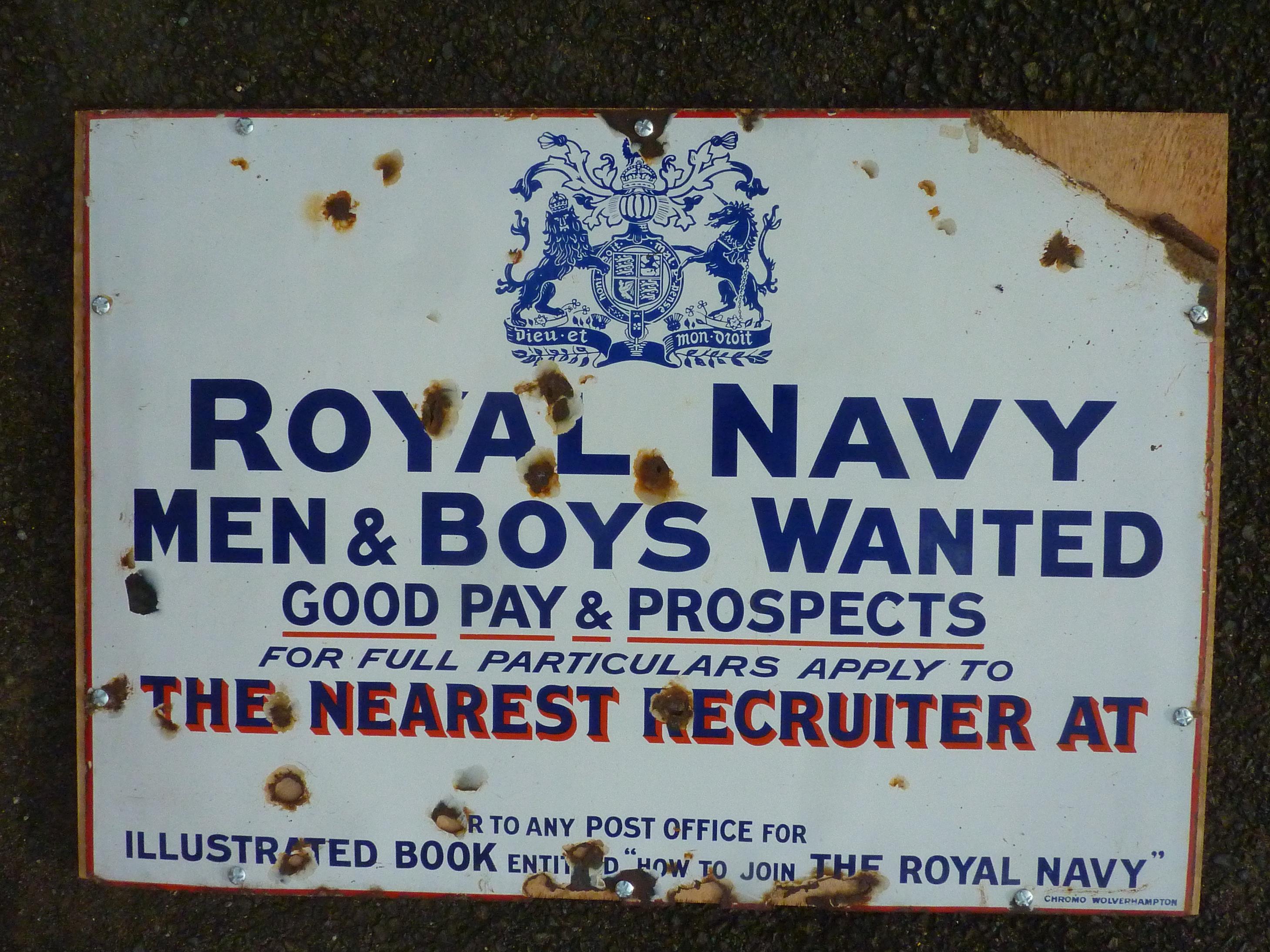 ENAMEL RECRUITMENT SIGN FOR THE ROYAL NAVY MEN & BOYS WANTED
