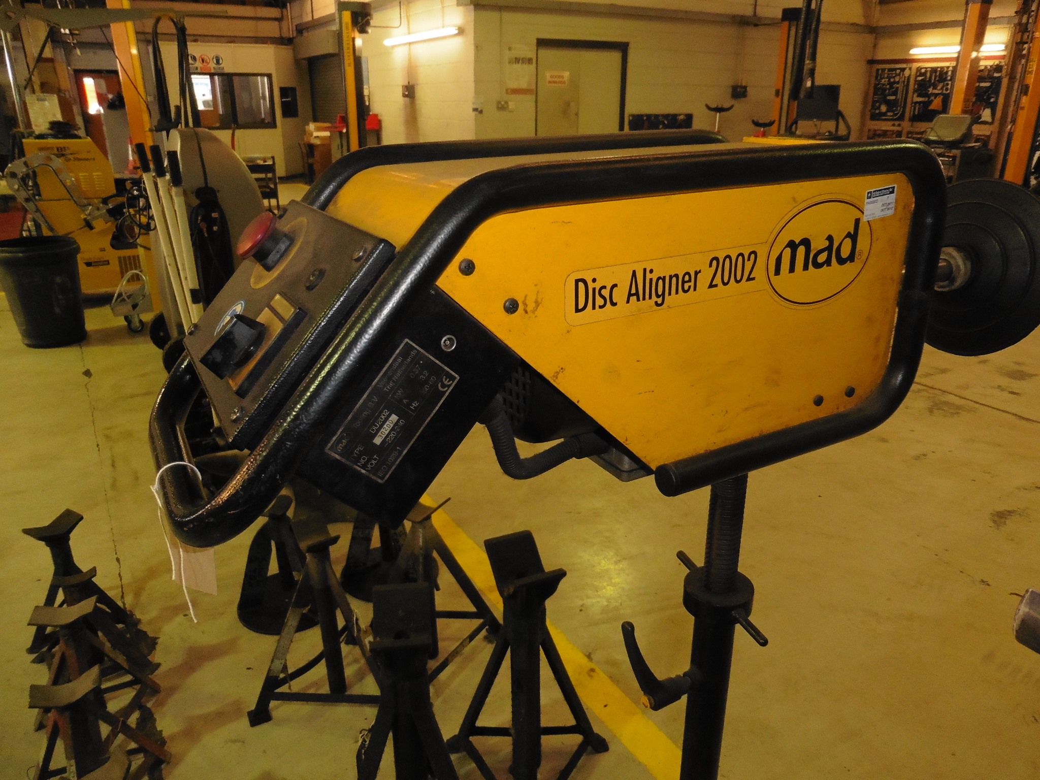 MAD DL-8700 disc lathe with drive unit and model 2002 disc aligner