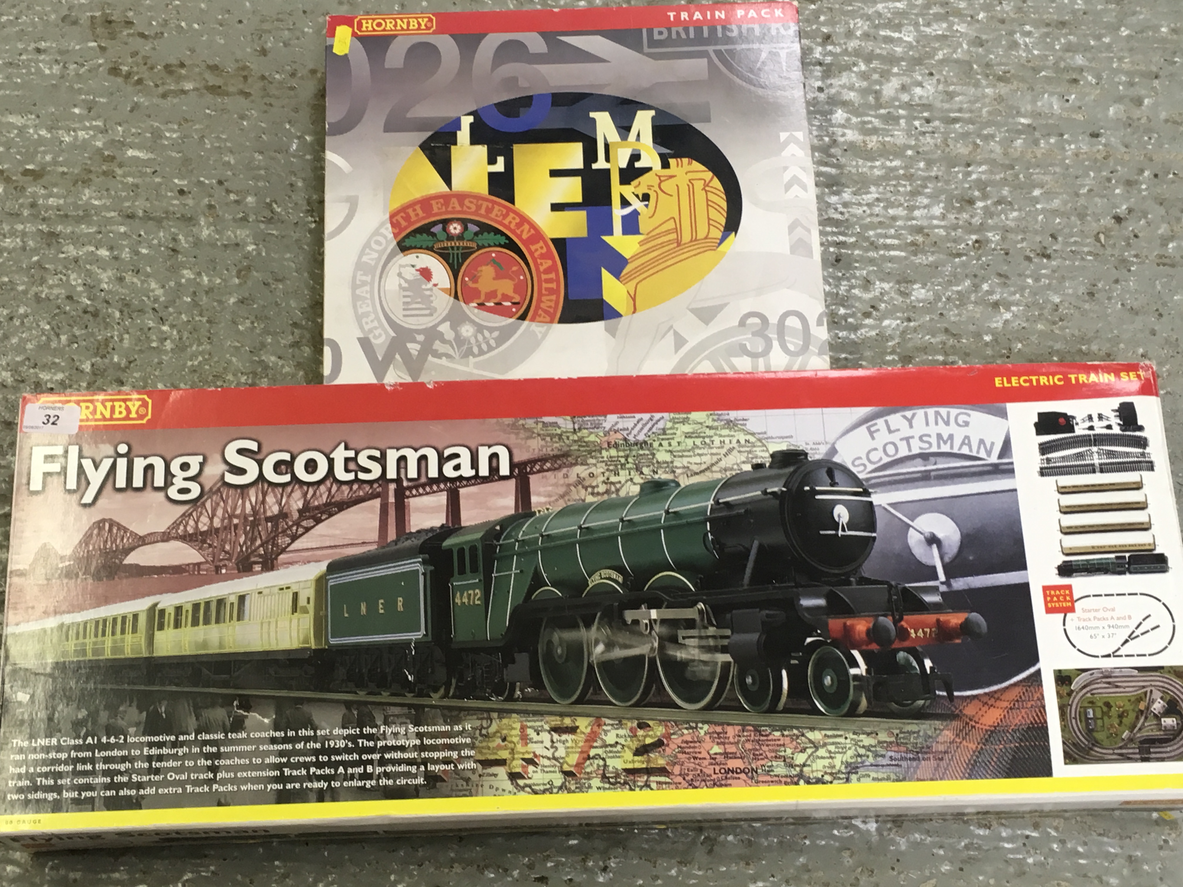 BOXED HORNBY 00 GAUGE FLYING SCOTSMAN TRAIN SET (BOX MISSING ...