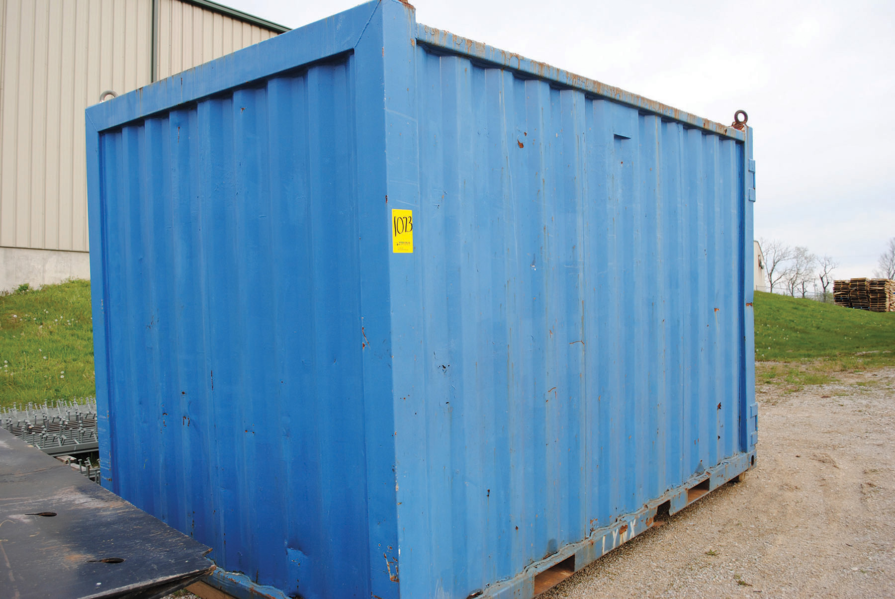 8X6 JOBSITE WALK IN STORAGE CONTAINER