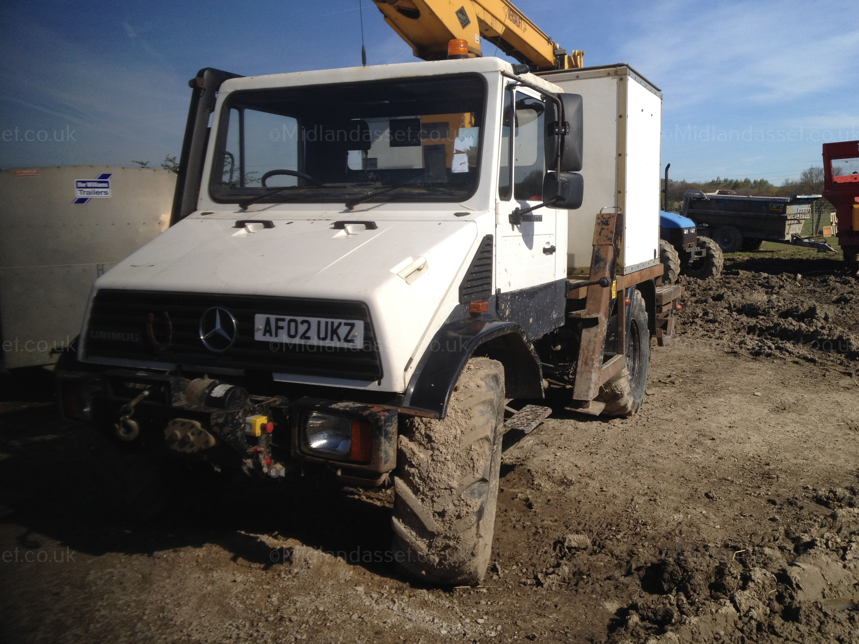 DS - 2002 UNIMOG U100L TURBO WITH REAR BOOM LIFT YEAR OF MANUFACTURE ...