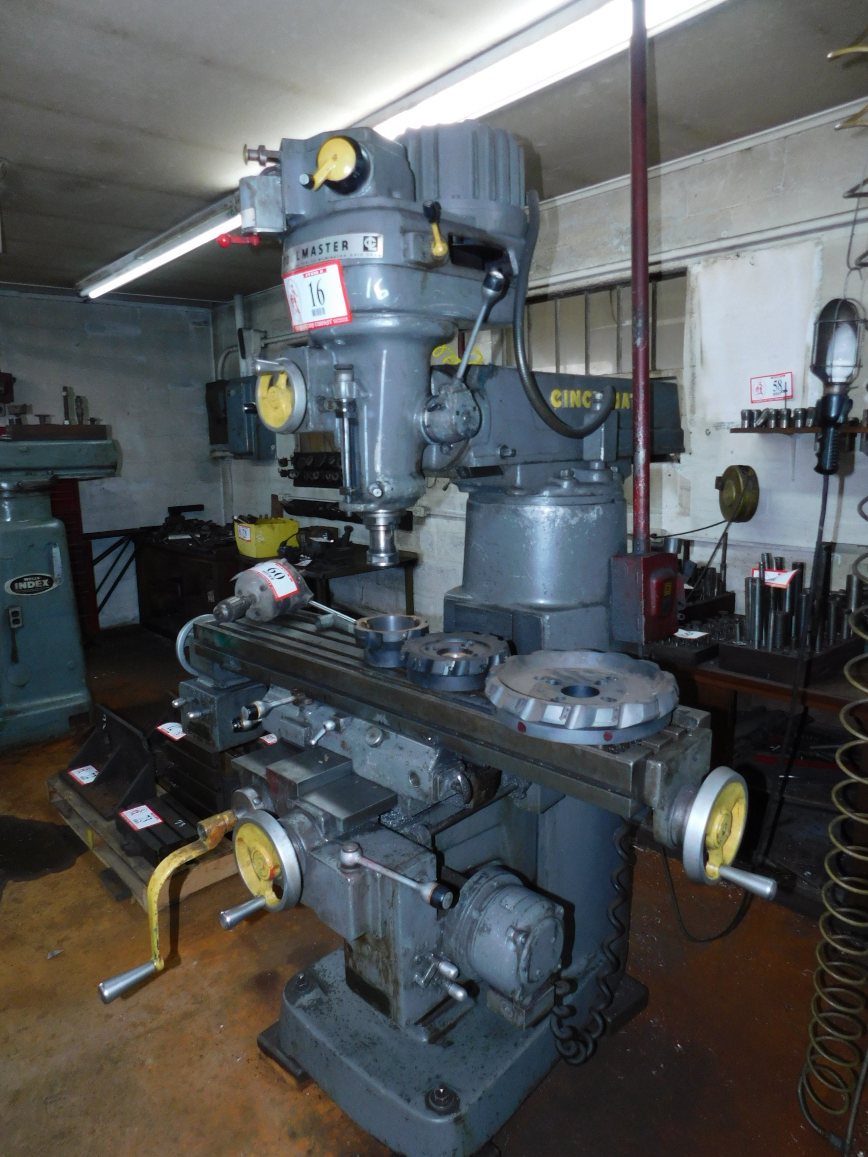 Cincinnati Lathe & Tool Co. Tool Master Vertical Milling Machine