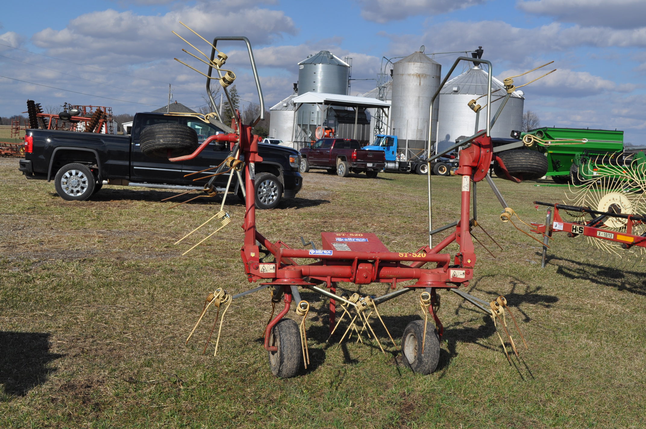 Sitrex ST520 4 spool hay tedder, pull type, manual fold, 540 PTO, SN 144864