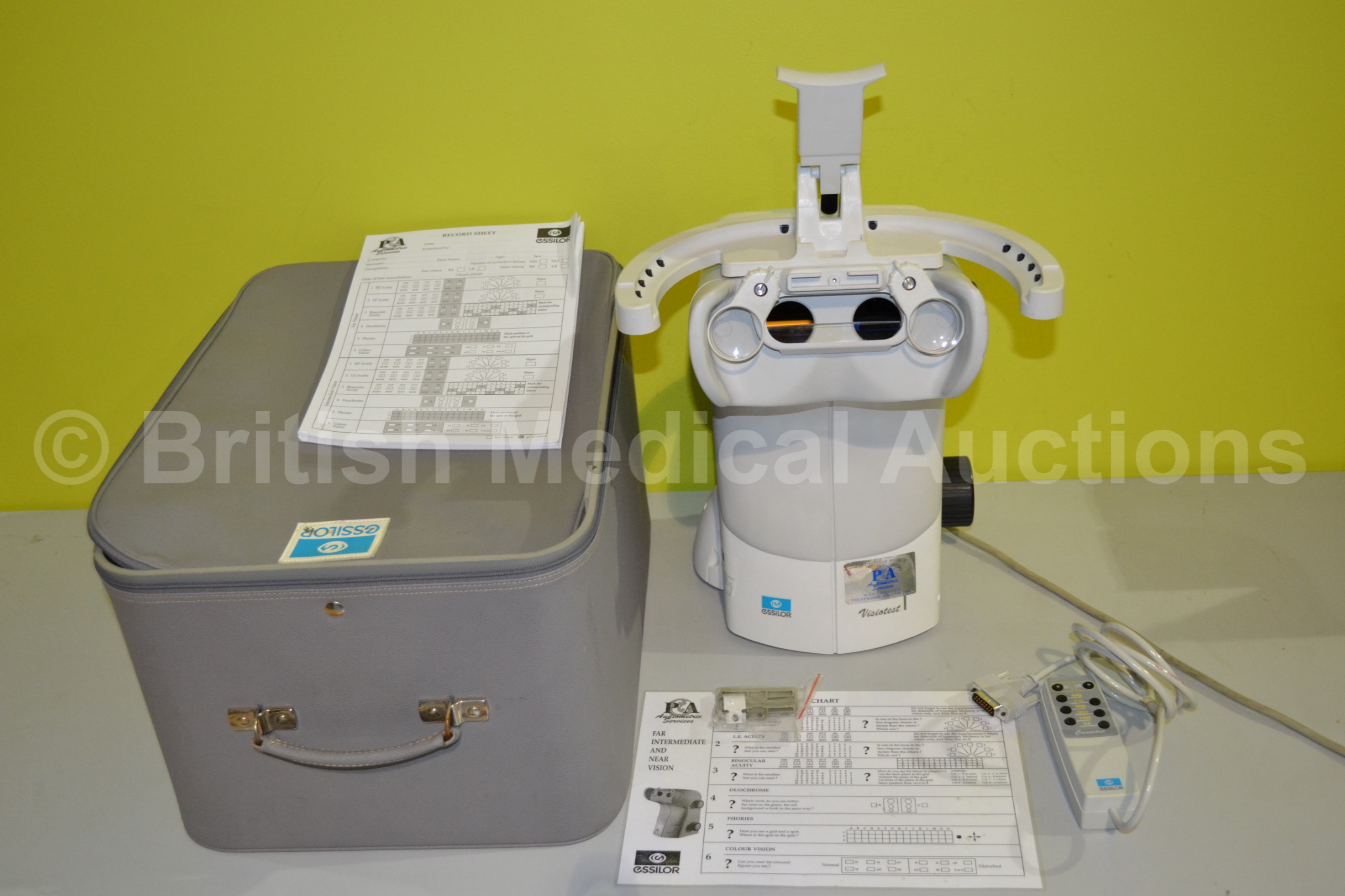 Essilor Visiotest Vision Tester with Controller, Control Chart, Record ...