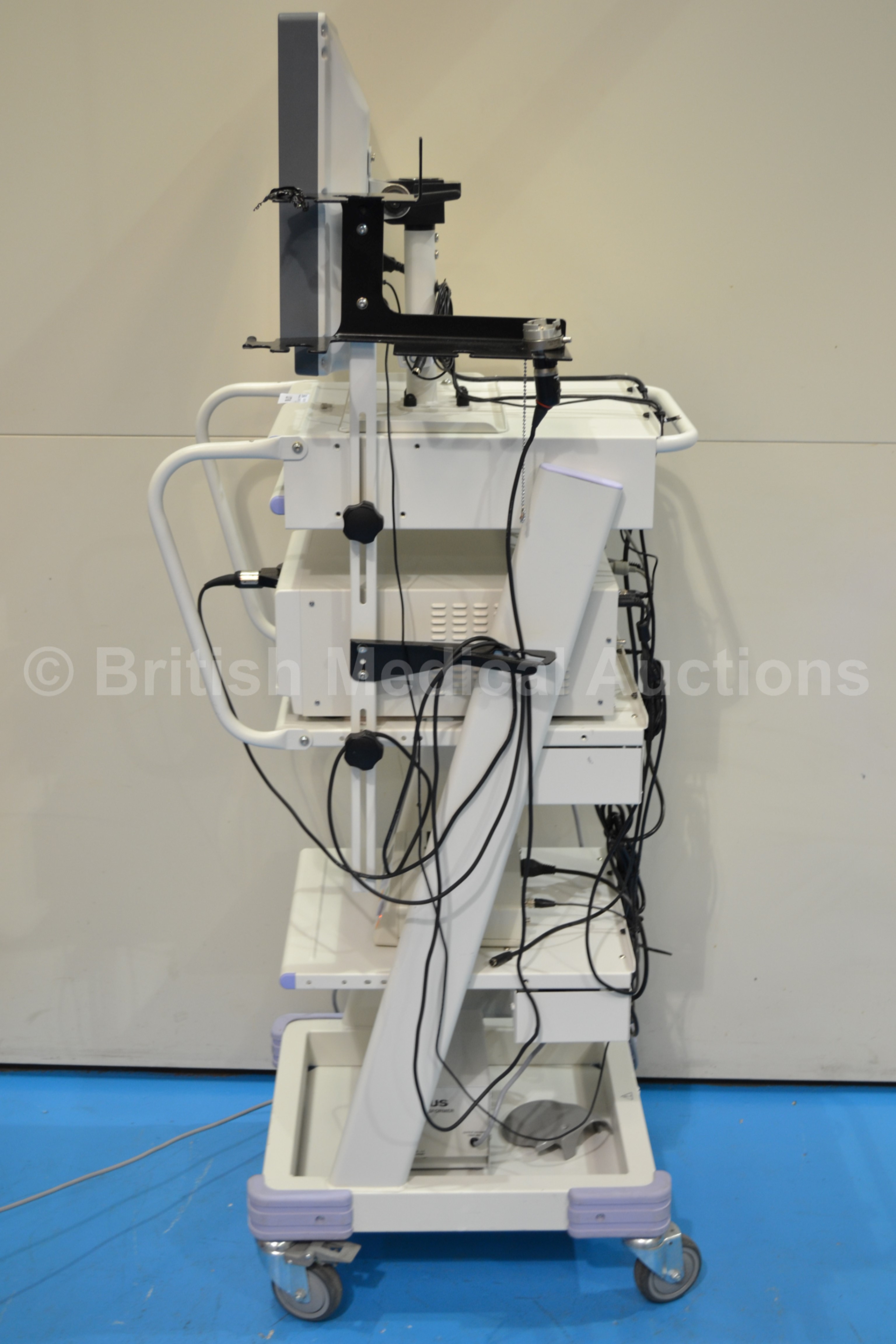 Olympus Compact Endoscopy Trolley with Olympus OTV-SI Digital Processor ...