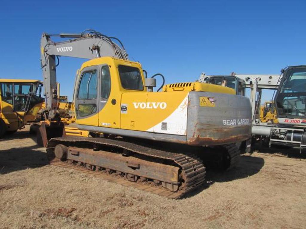 Volvo 225 Excavator, s/n mx225lsc03671