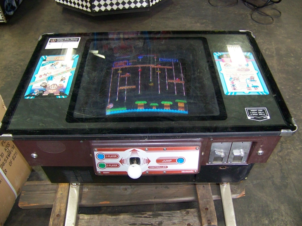 DONKEY KONG JR. COCKTAIL TABLE NINTENDO CLASSIC Item is in used ...