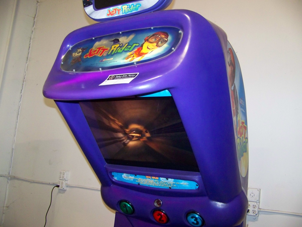 JETT RIDER ARCADE THRILL RIDE ATTRACTION TRIOTECH Item is in used ...