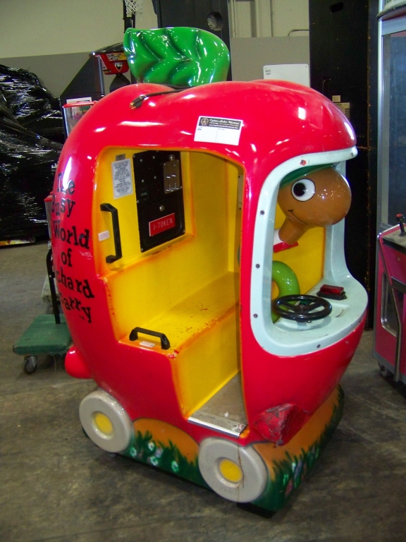 KIDDIE RIDE WORLD OF RICHARD SCARY APPLE CAR Item is in used condition ...