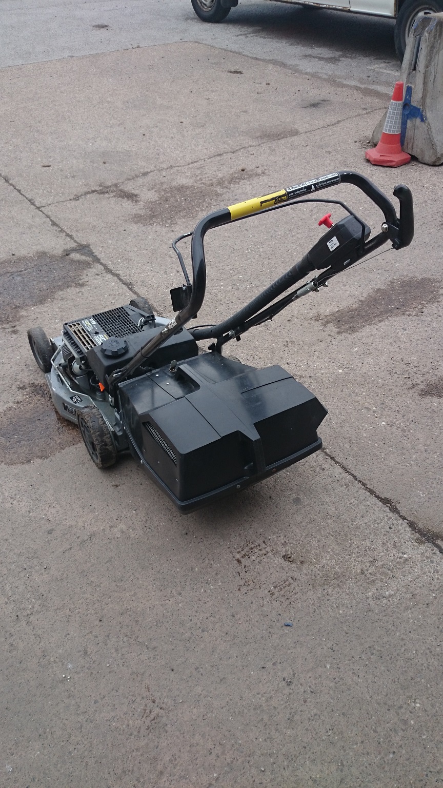 VICTA PRO 505 SELF PROPELLED LAWN MOWER 2 STROKE *NO VAT* 2 STROKE BANK ...