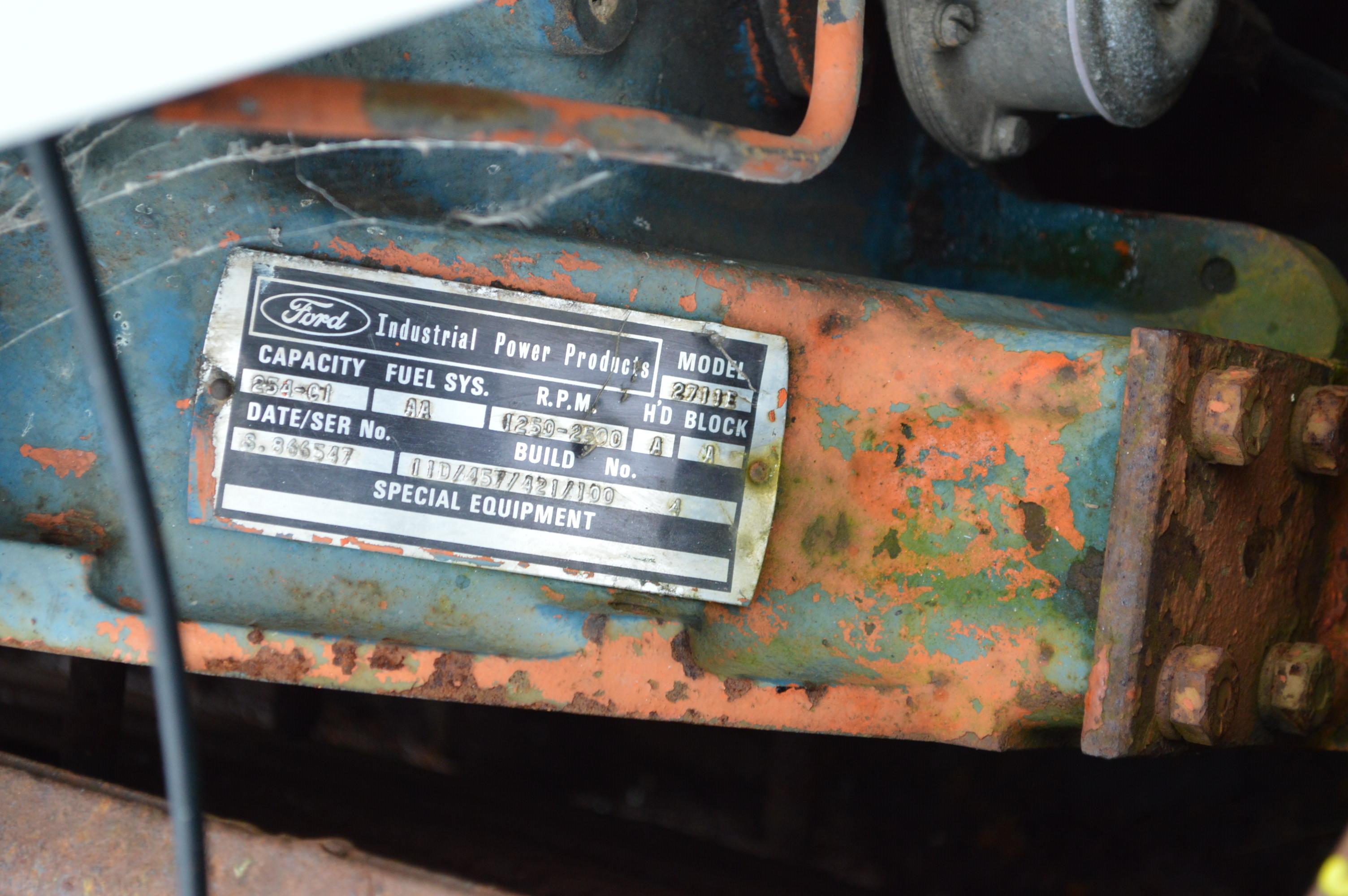 Ford 2711E Four Cylinder Diesel Engine, 254-C1 cap. (steel box pallet ...