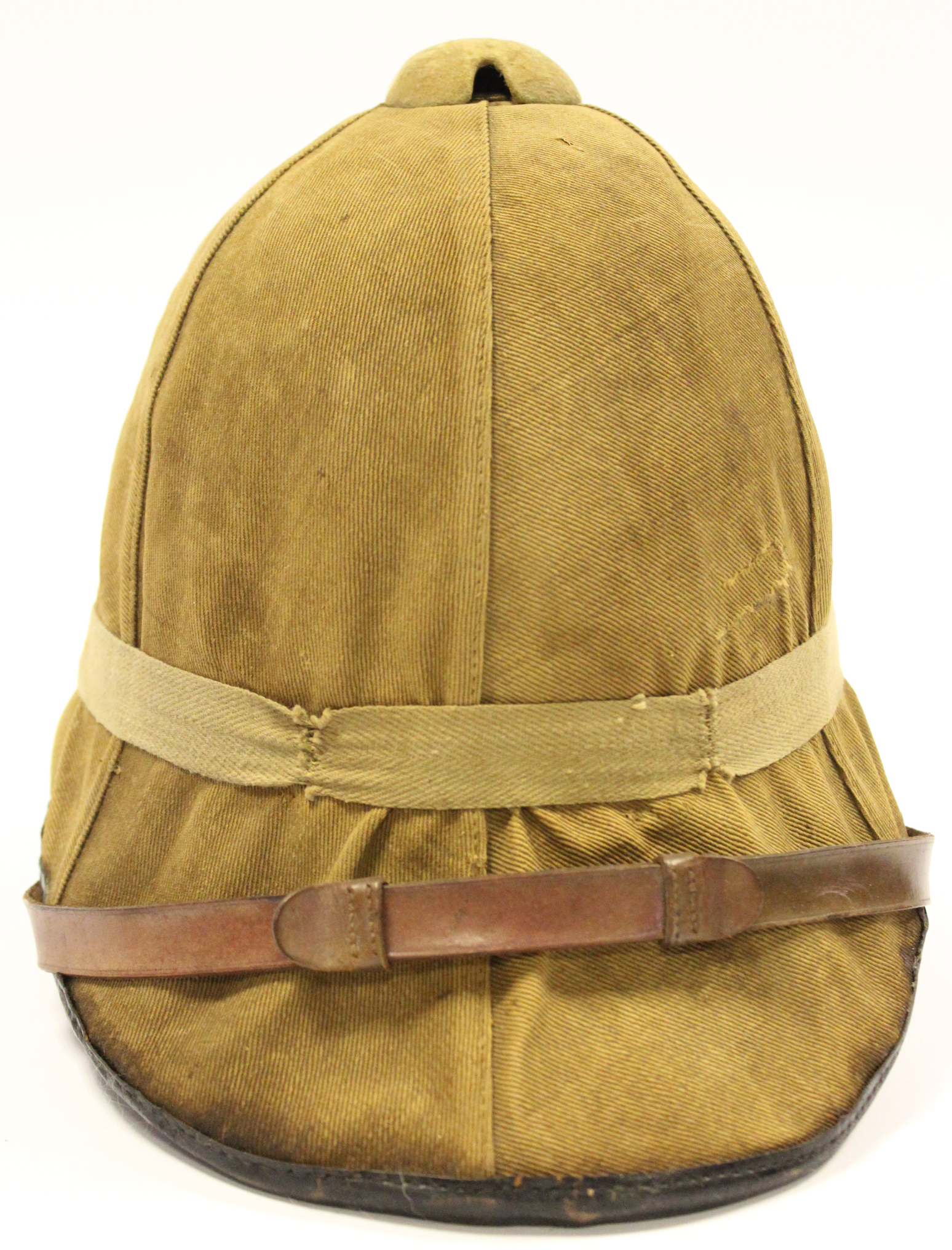 Victorian Boer War Officers pith helmet, scarce item with traces of ...